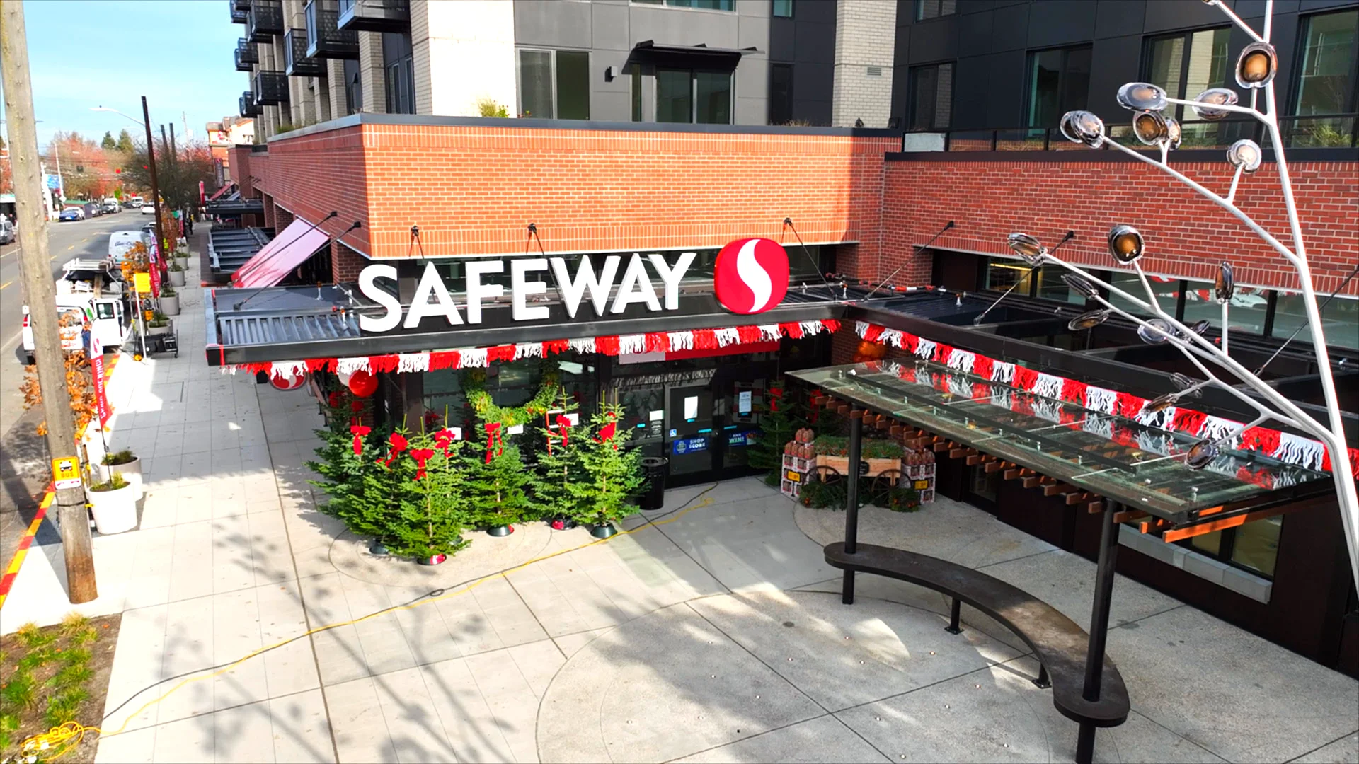 Safeway Store 3275 Grand Opening