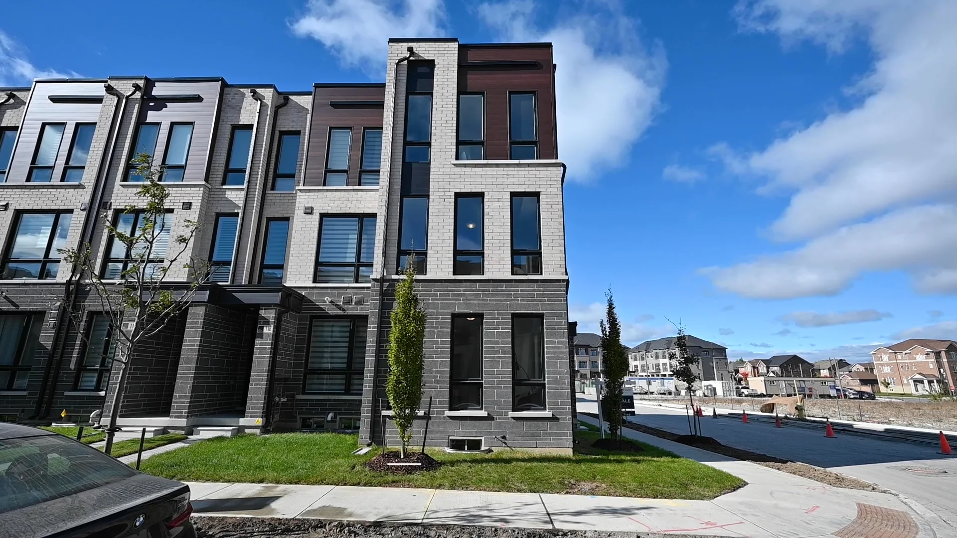 Updated 120 stauffer Cres, Markham