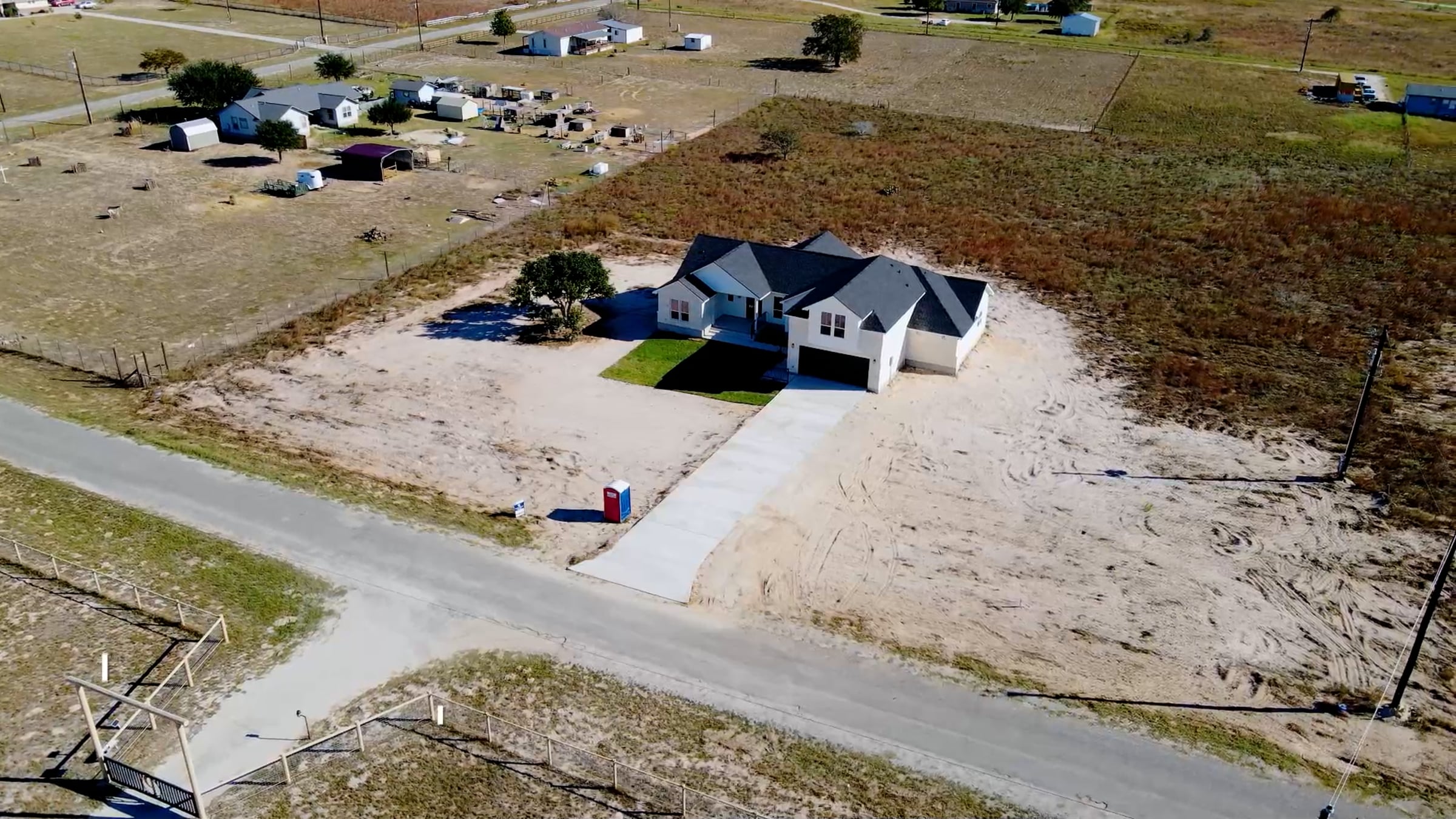 193 Lakeview Cir, La Vernia, TX 78121