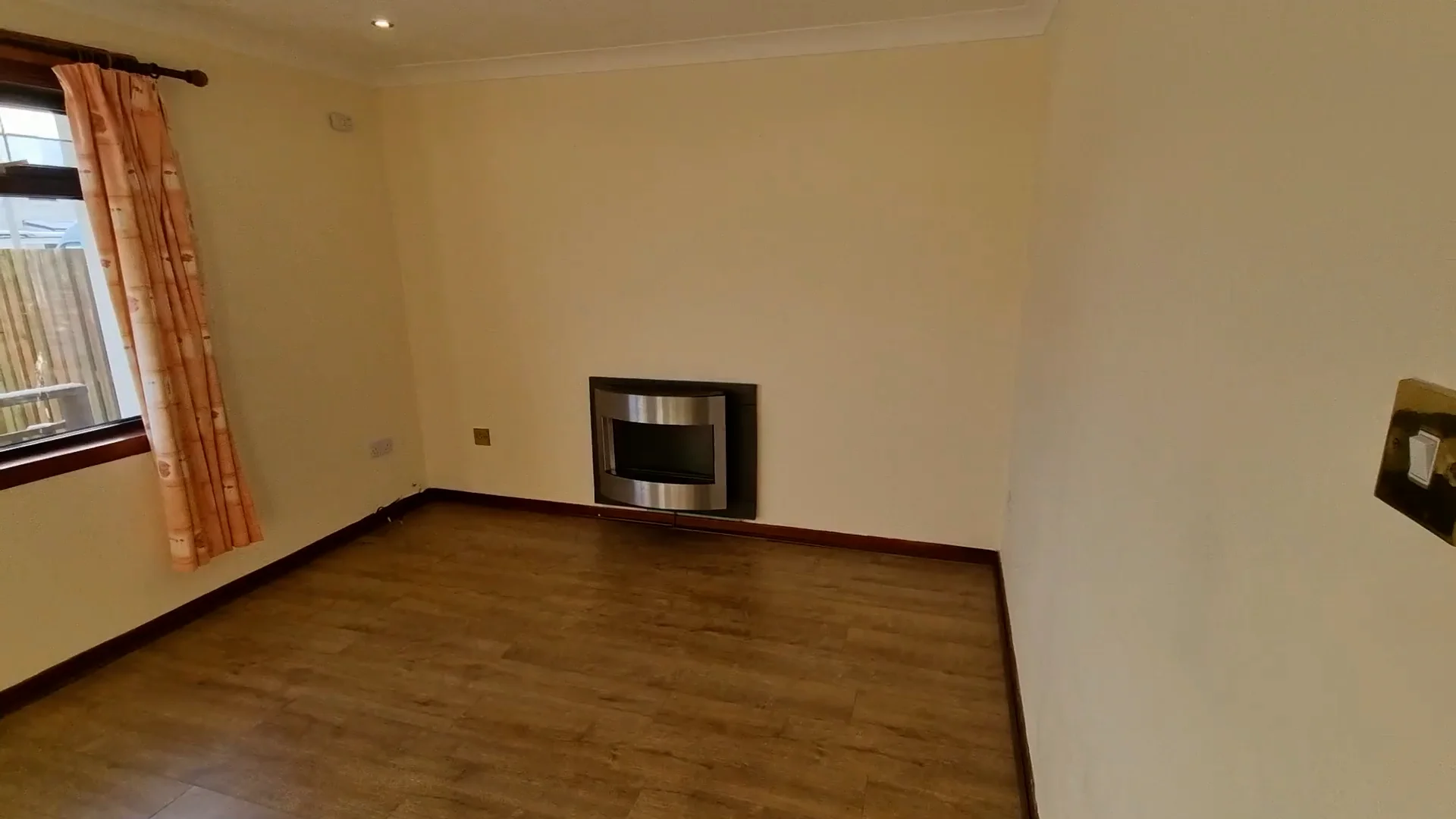 16 Princess Road