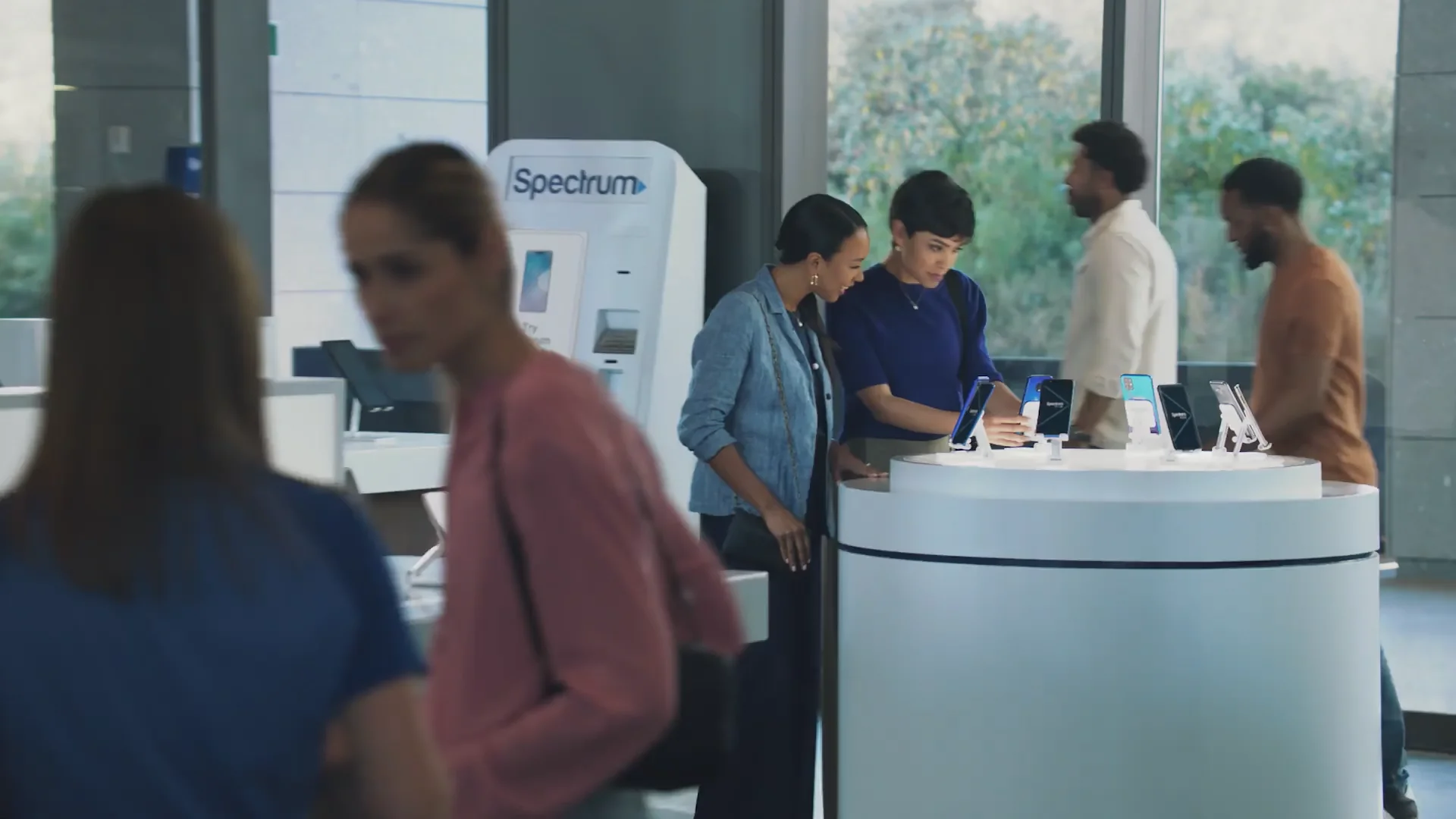 GM | XCH | Mobile | Spectrum Mobile Store :30