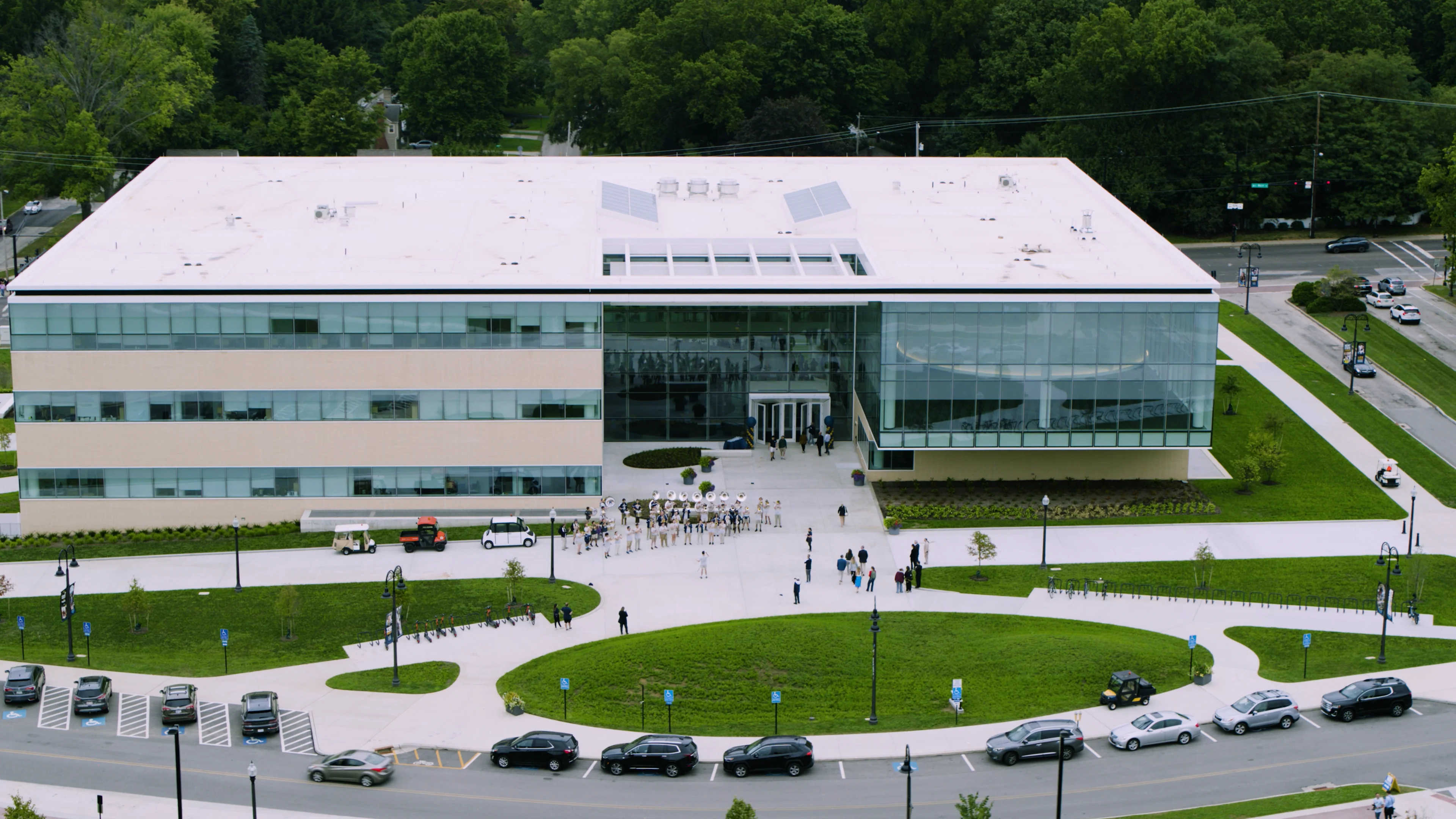 Crawford Hall Dedication | The Ambassador Crawford College of Business ...