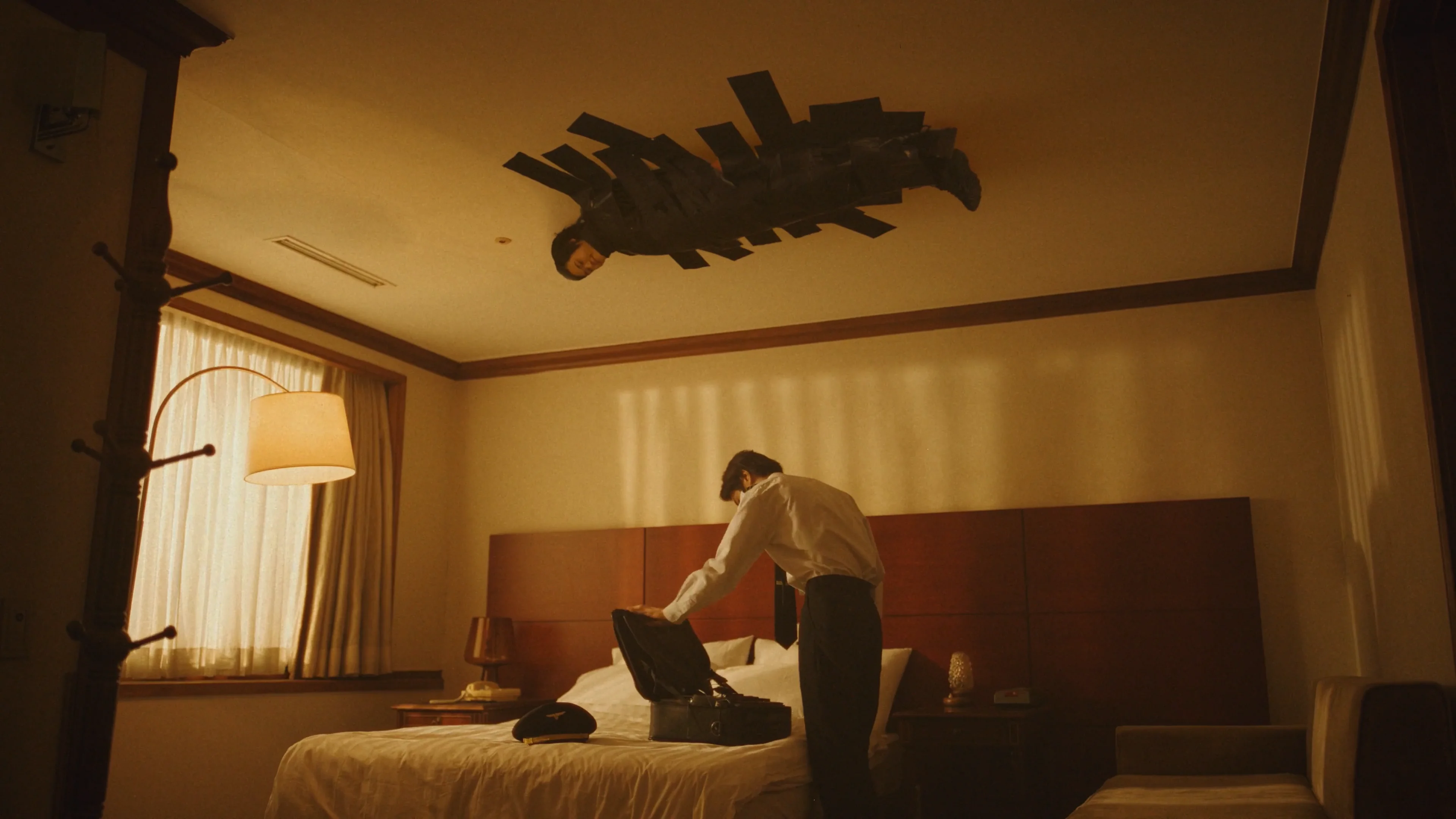 82MAJOR '혀끝(Stuck)' MV