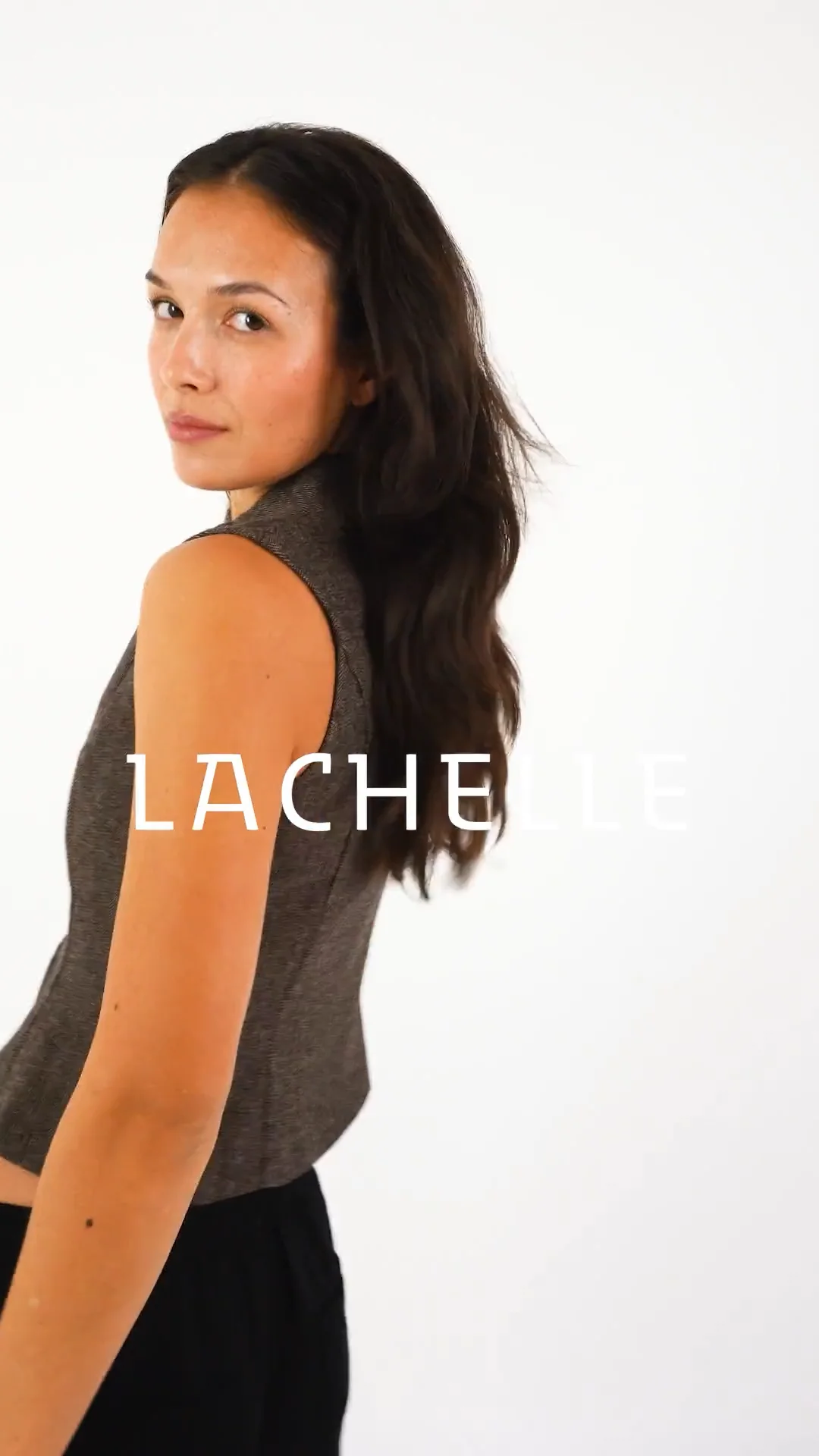 lachelle posing