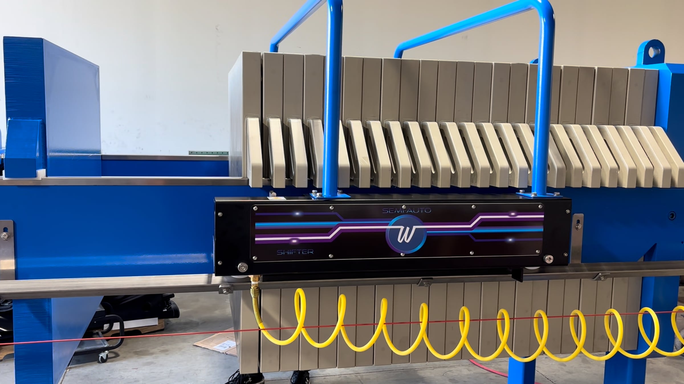 WEAVE - Pneumatic Semi-Auto Plate Shifter