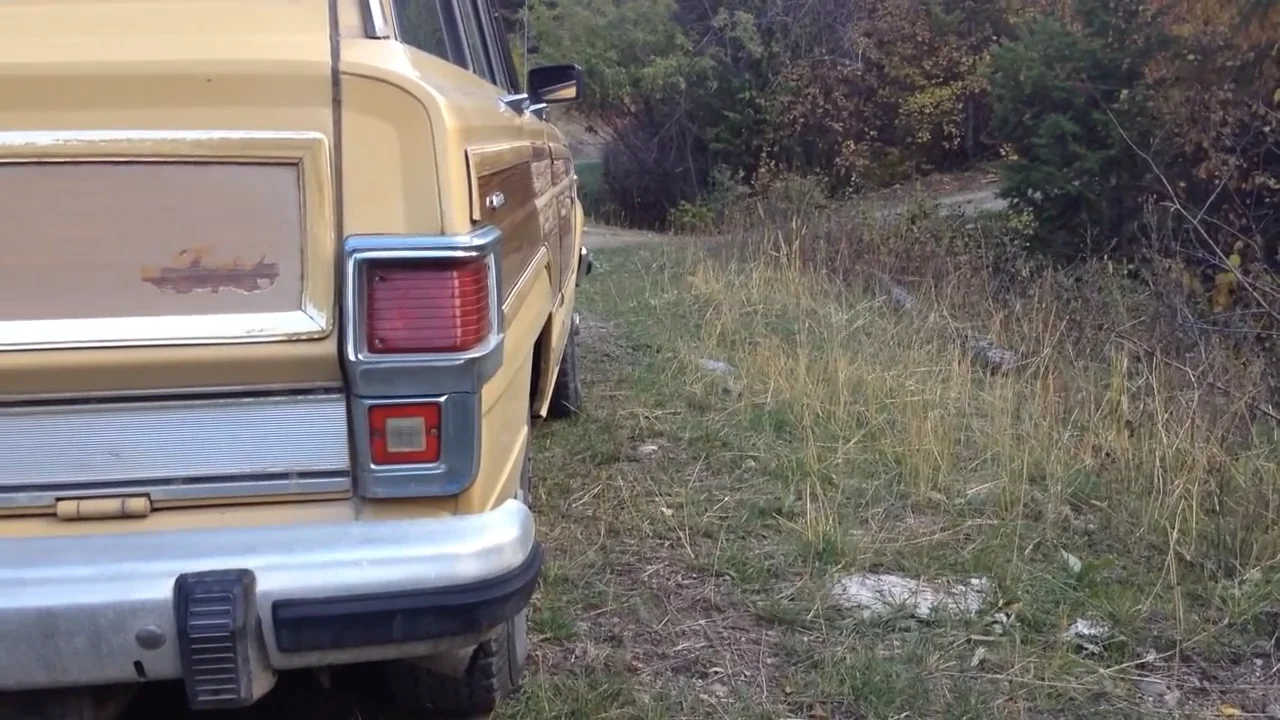 Troubled smoking Jeep