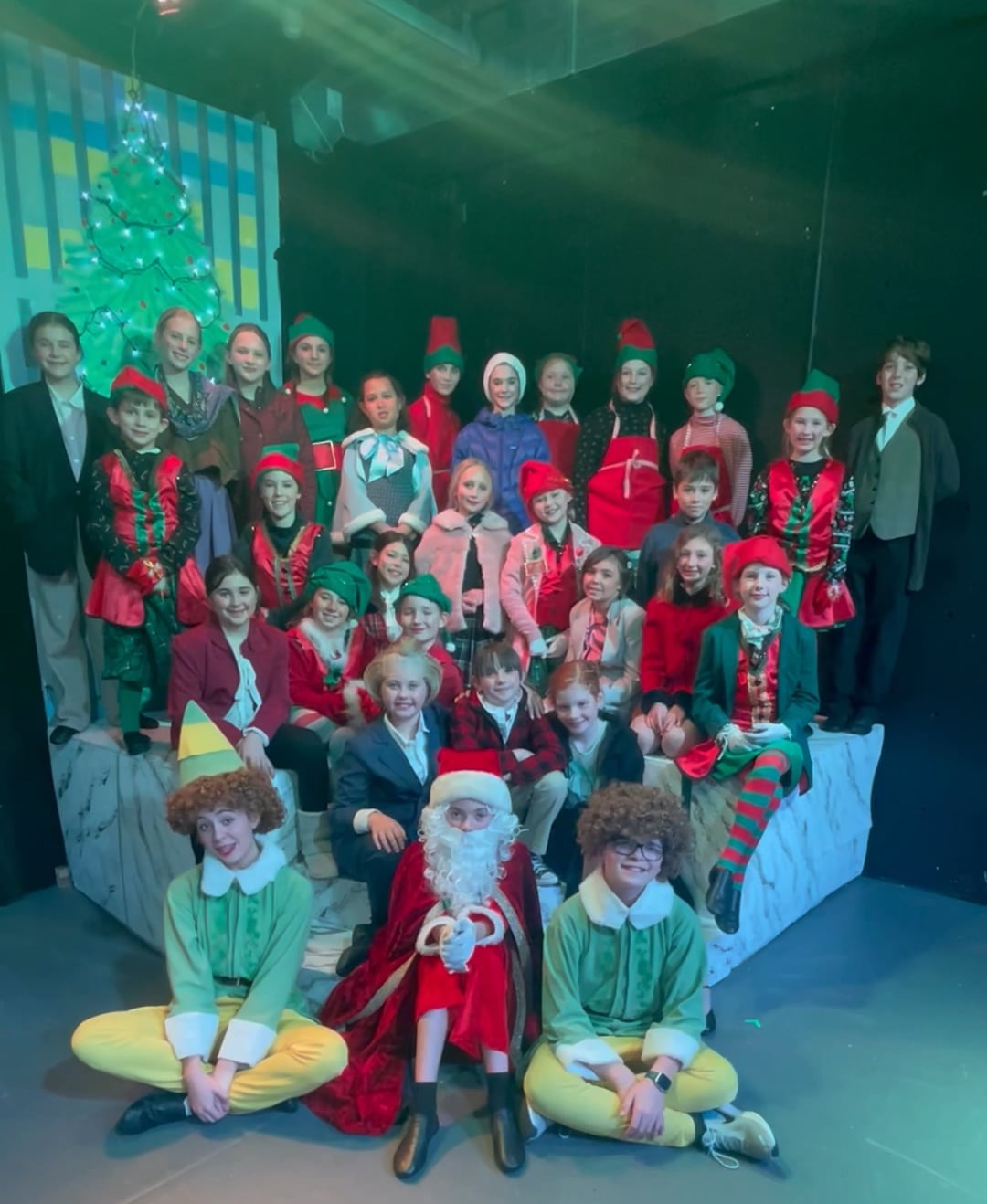HOLIDAY GREETINGS FROM ELF JR!!