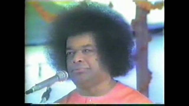 SAI BABA VIDEO - Bhagavan Baba visits Aksa village near Malad, Mumbai ...