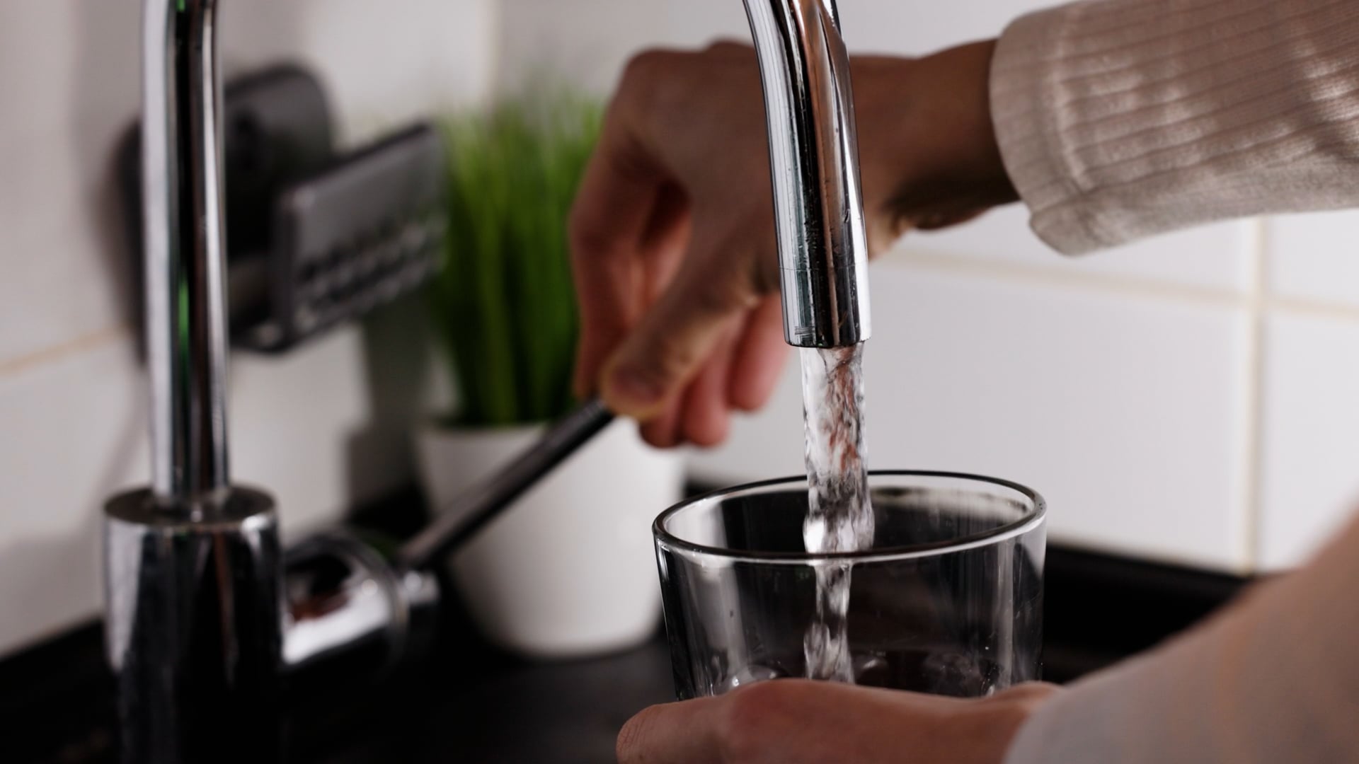 Get the Best Water Filters for Healthy Living Today