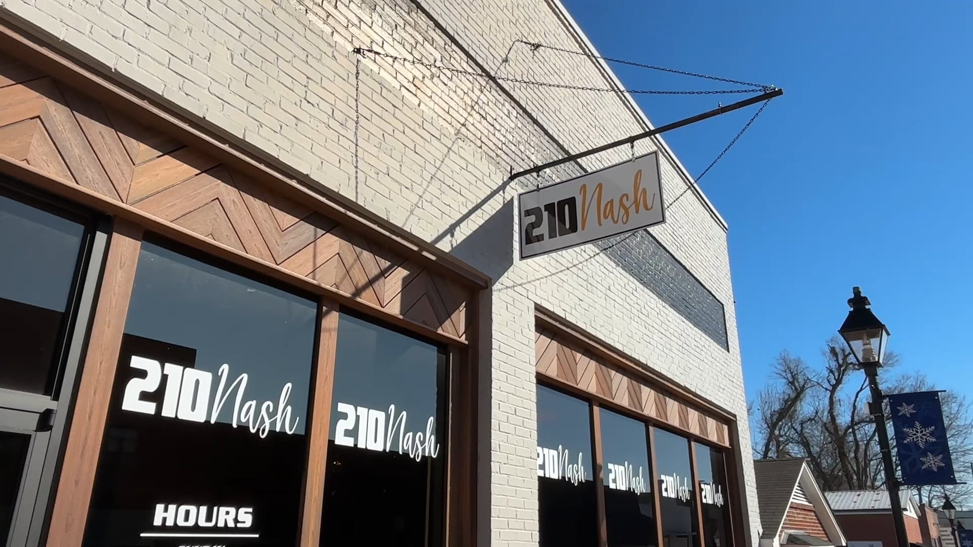 Welcome to 210 Nash Restaurant