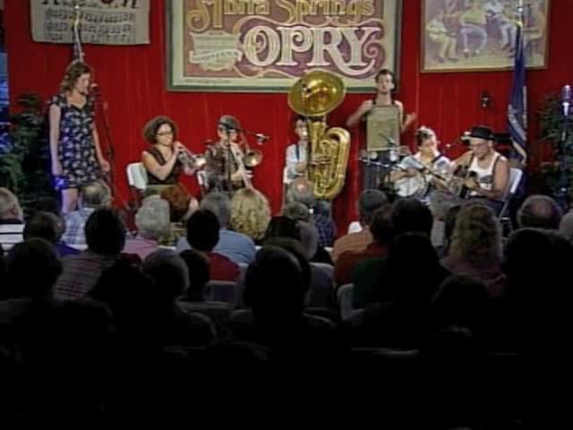 AO2010-04-Erika Lewis and Tuba Skinny on Vimeo