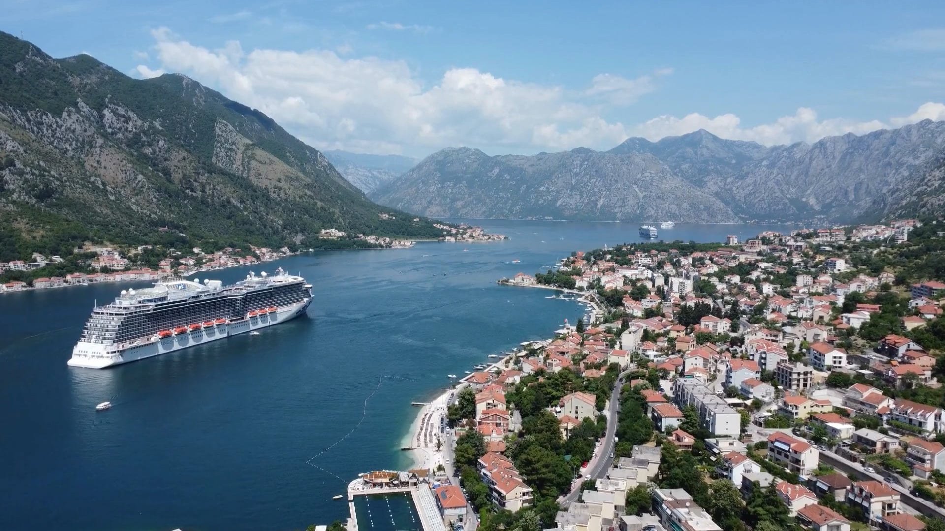 About Us | Cruise Staff International