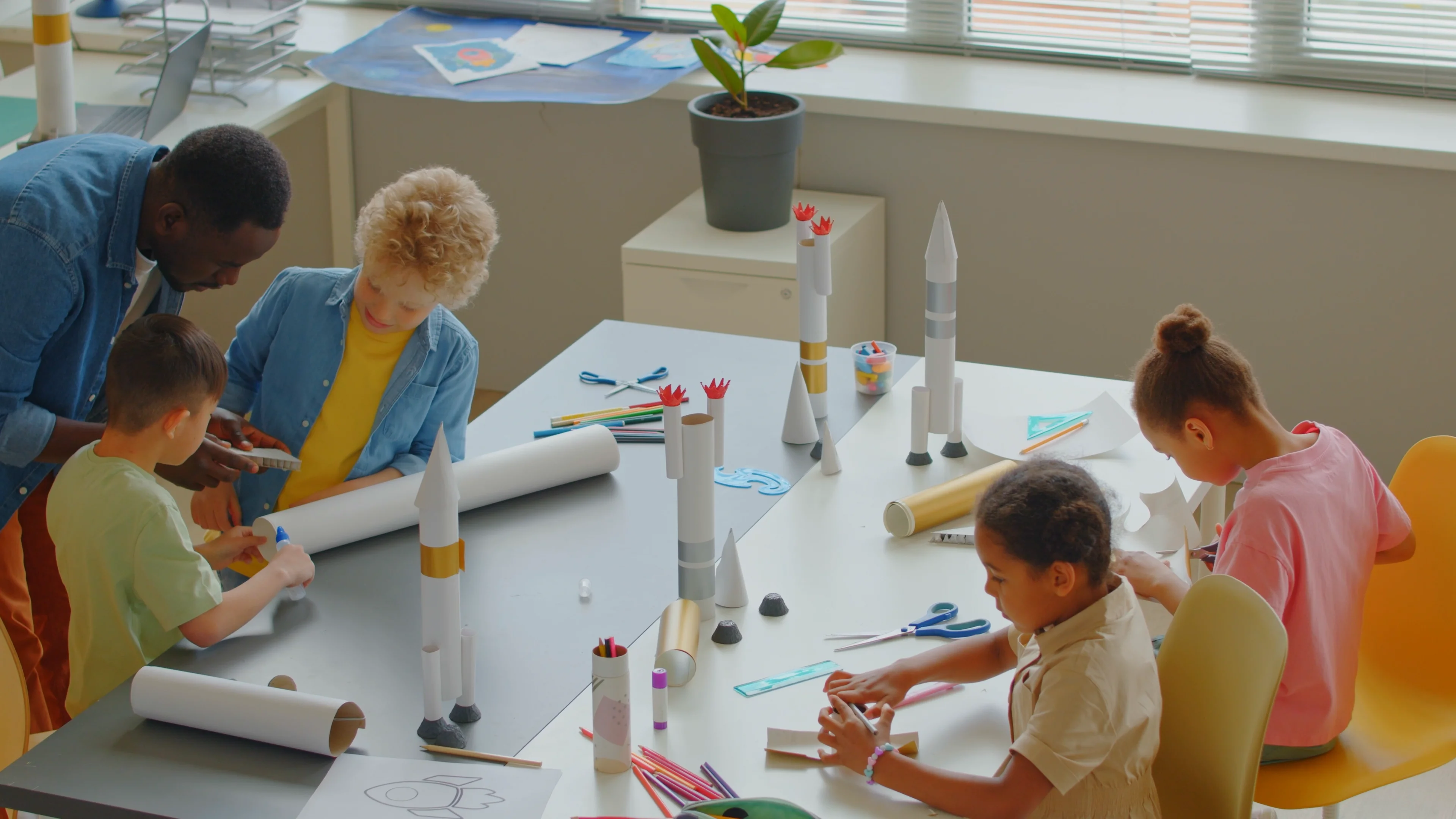 Tiny Einsteins video