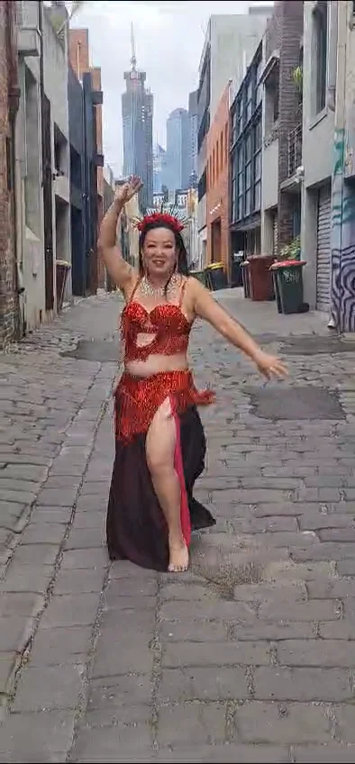 Grace Liu’s audition of Alice Wonderland belly dance Drum Solo