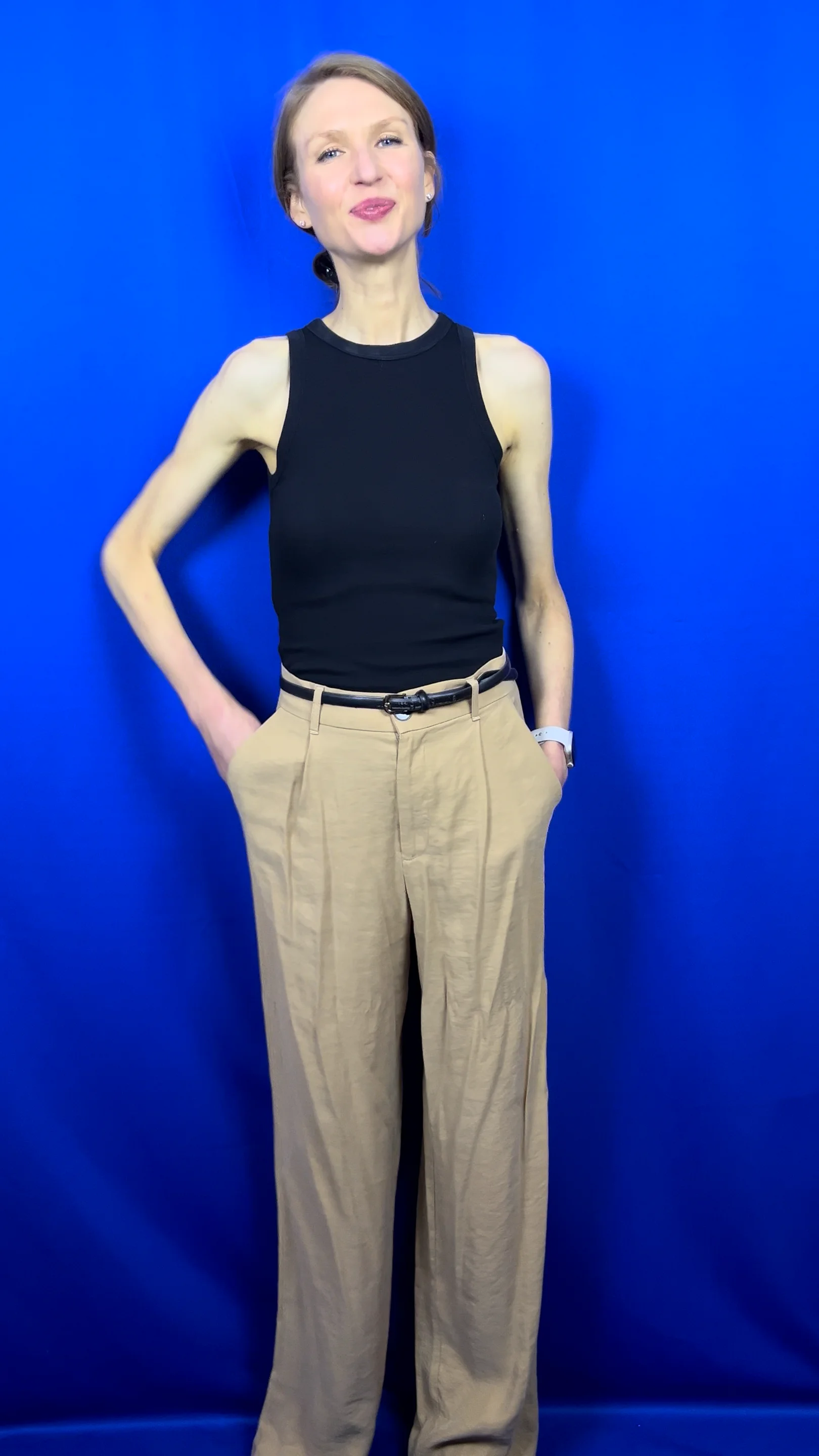 Carolyn Holding_CAROLYN BESSETTE_Slate