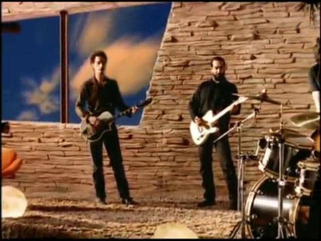 Soundgarden 'Blow up the outside world' on Vimeo
