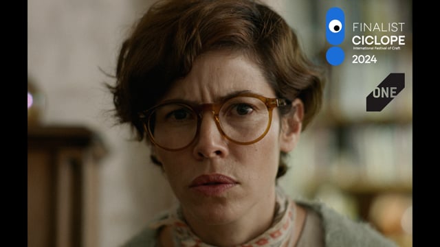 A Smudge Sends a Woman into a Journey of Imagination in "The Mark on ...