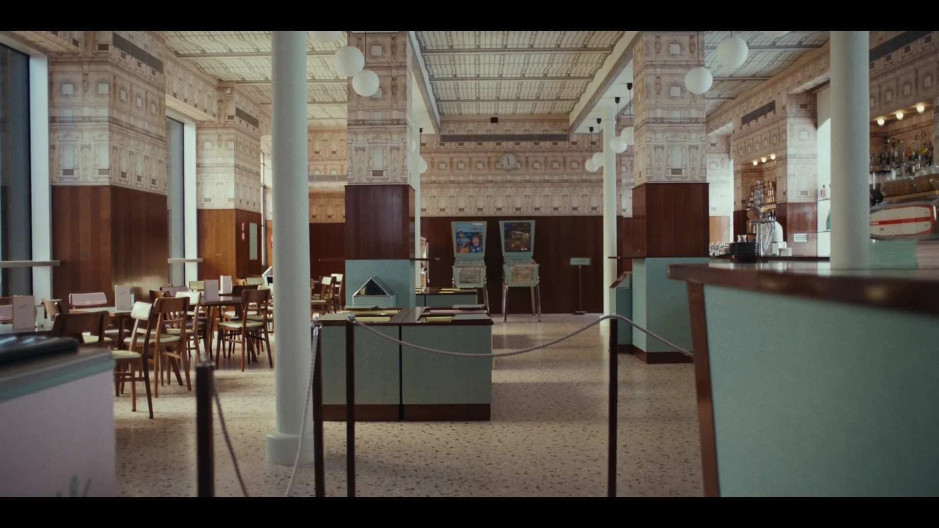 Prada x Vogue – Bar Luce - sound design