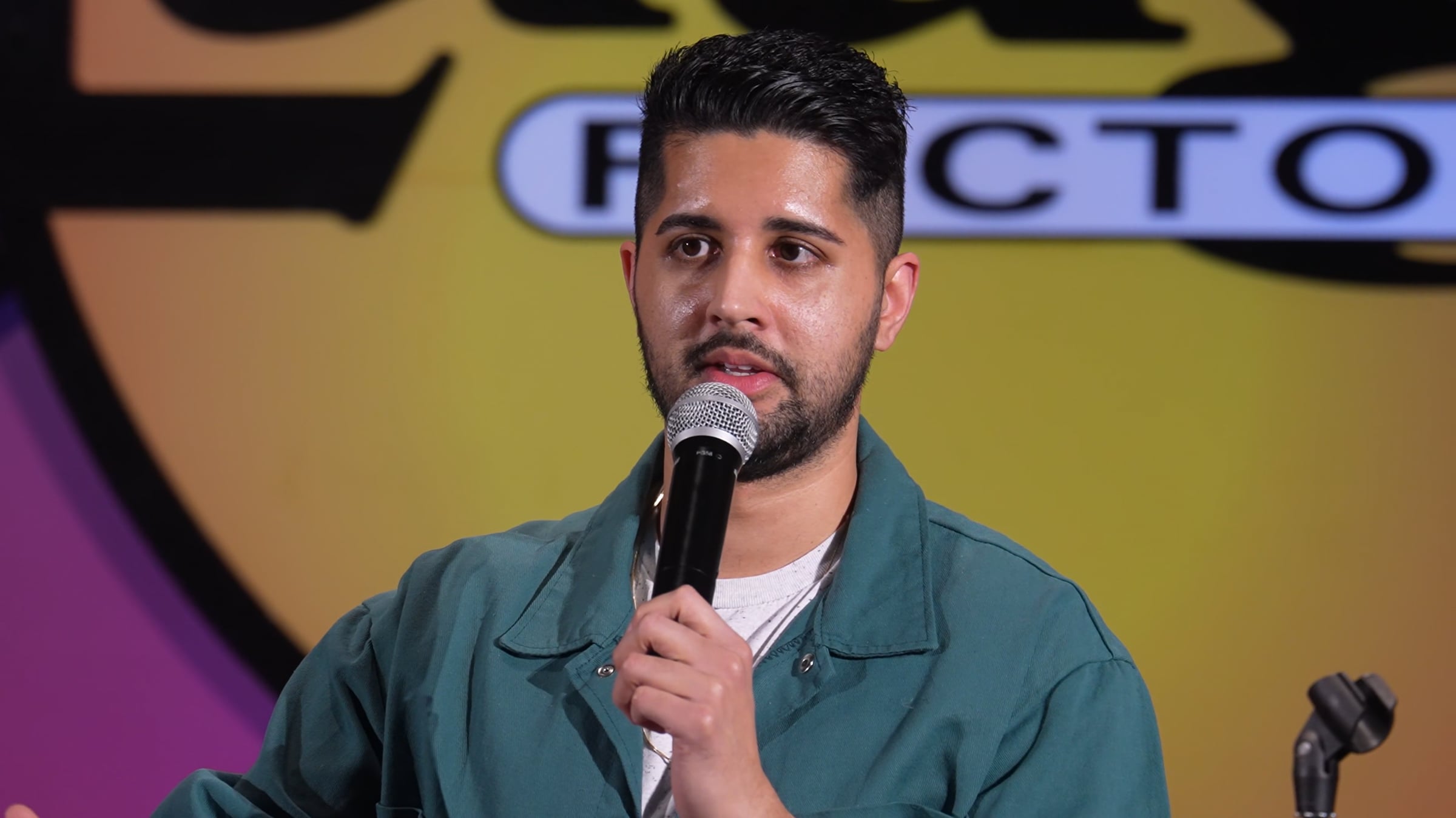 Vik Pandya 02-08-25 sat show2 closeup