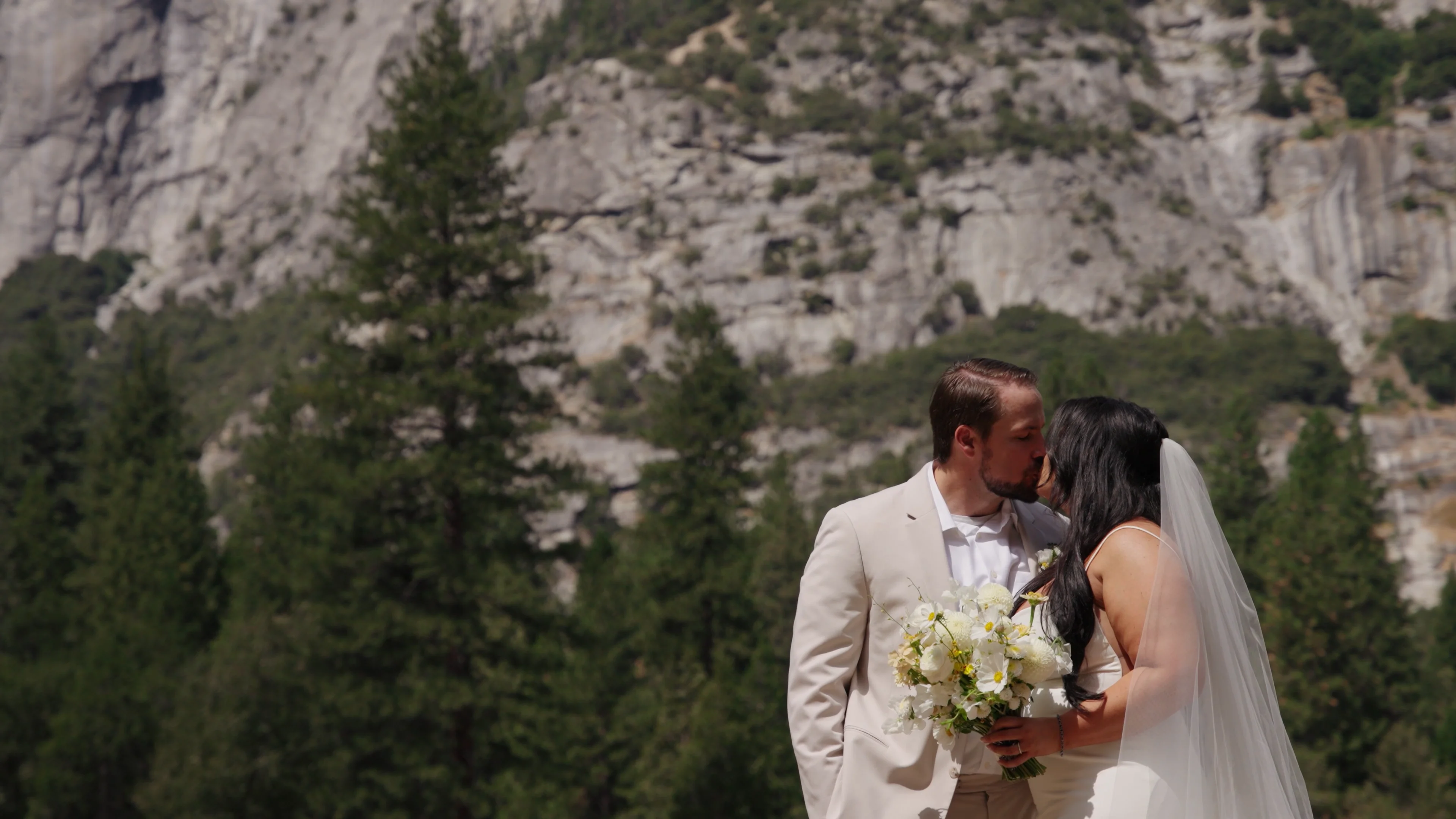 Ali & Robert Cinematic Wedding Film