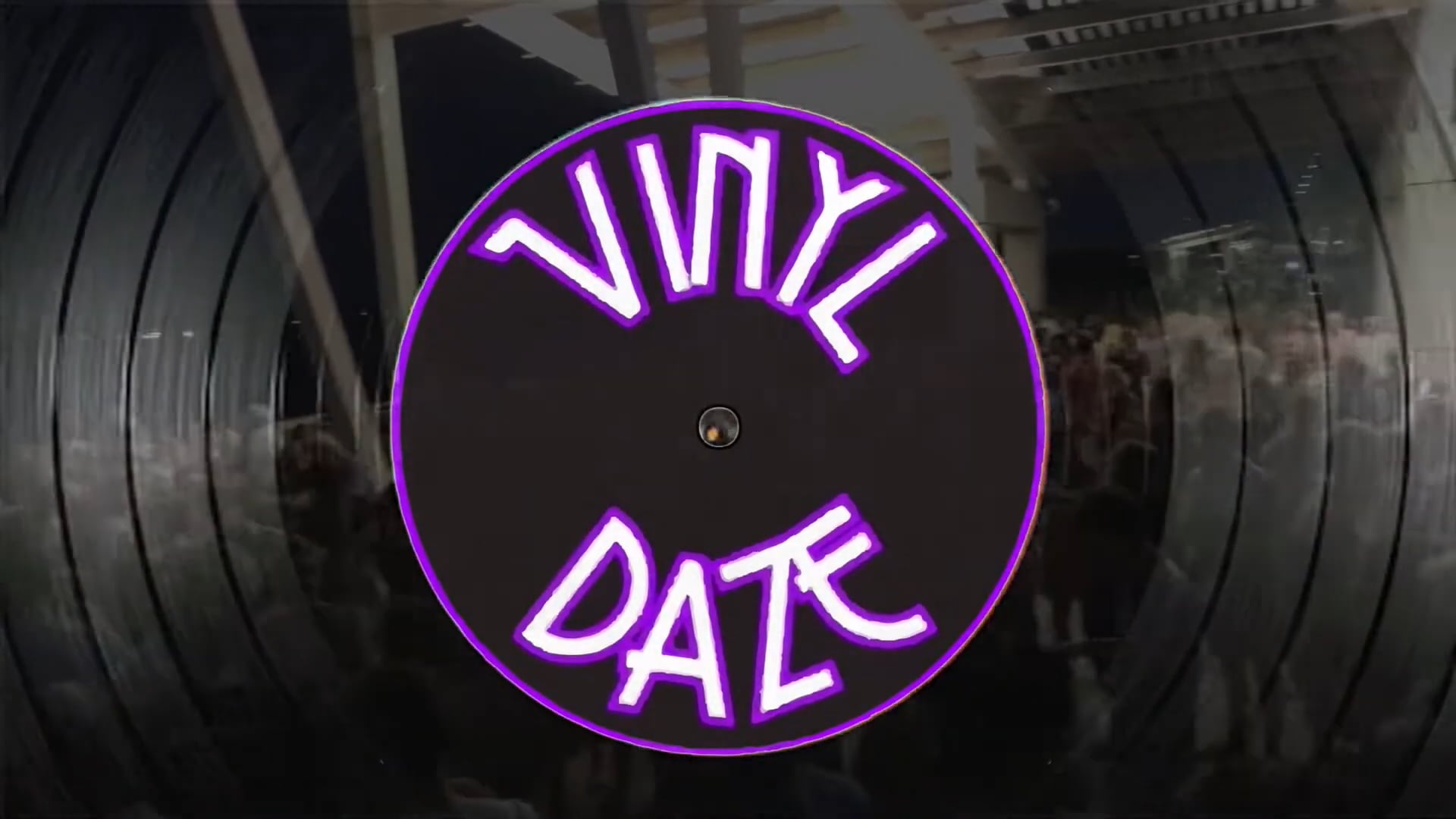 vinyldazeband.com