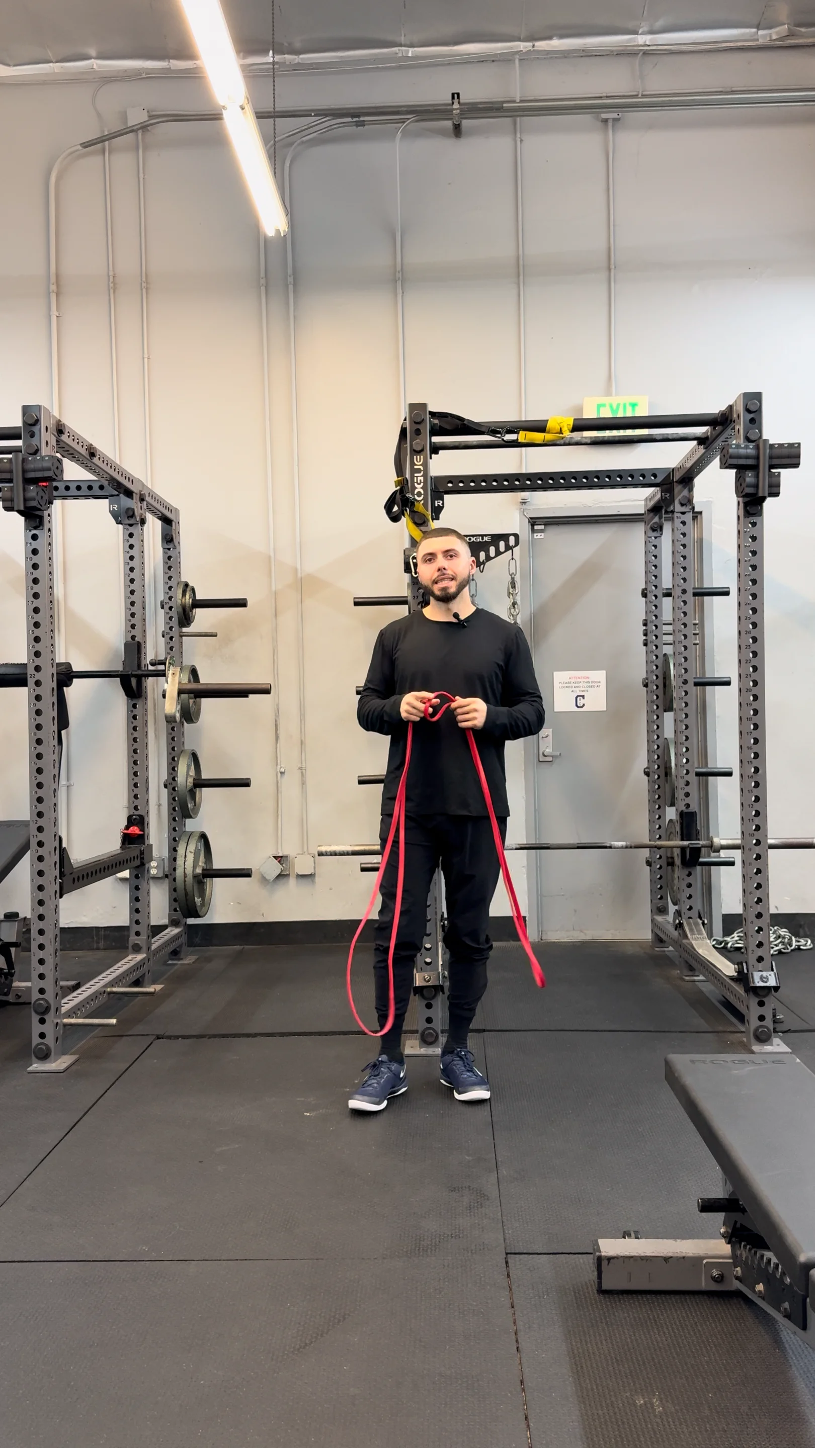 Banded T oscillations