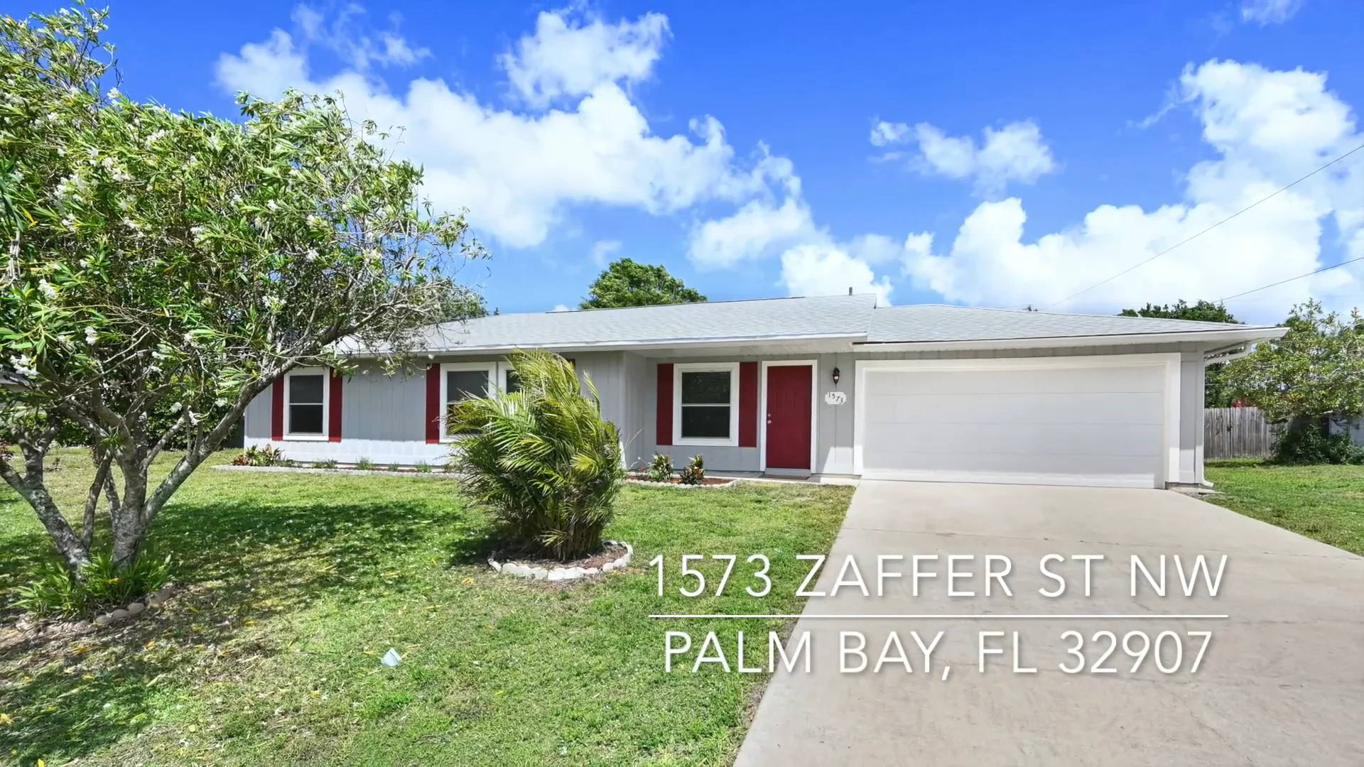 1573 Zaffer St NW