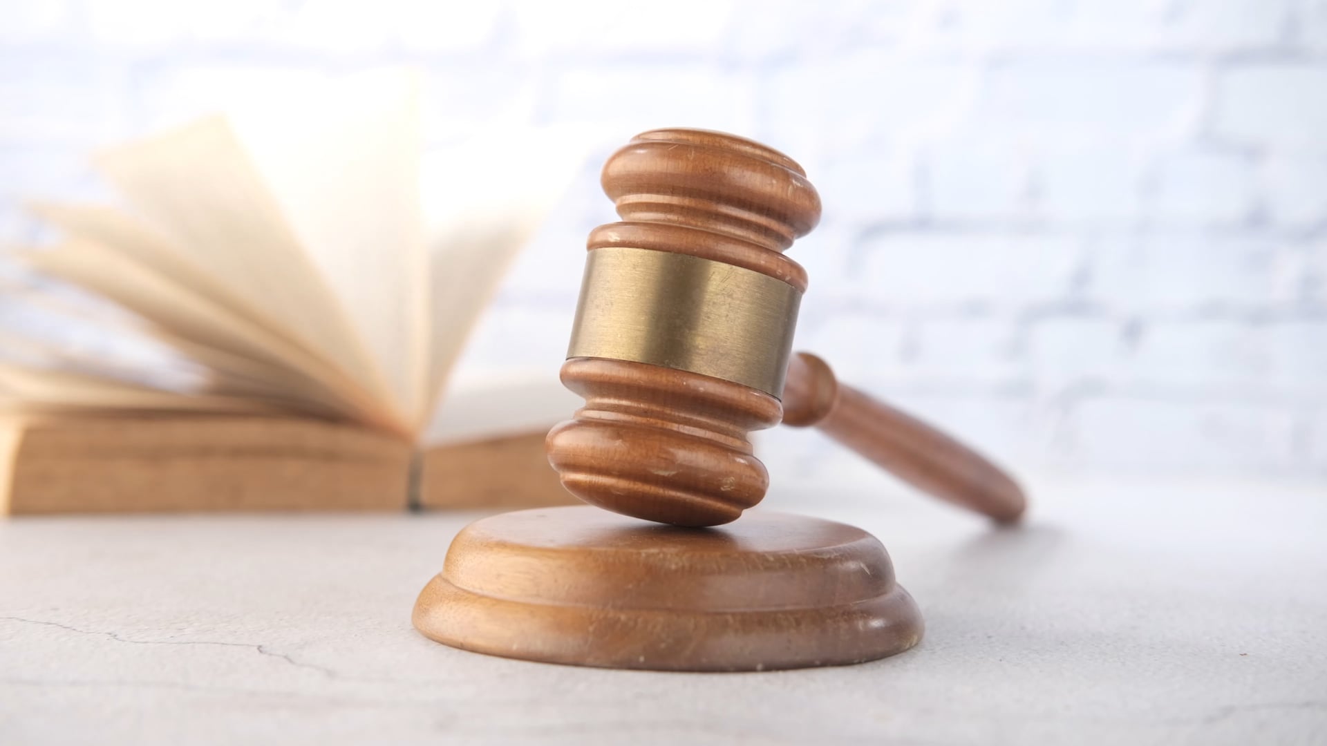 Robin Flores Law Office: Criminal & Civil Rights Attorney