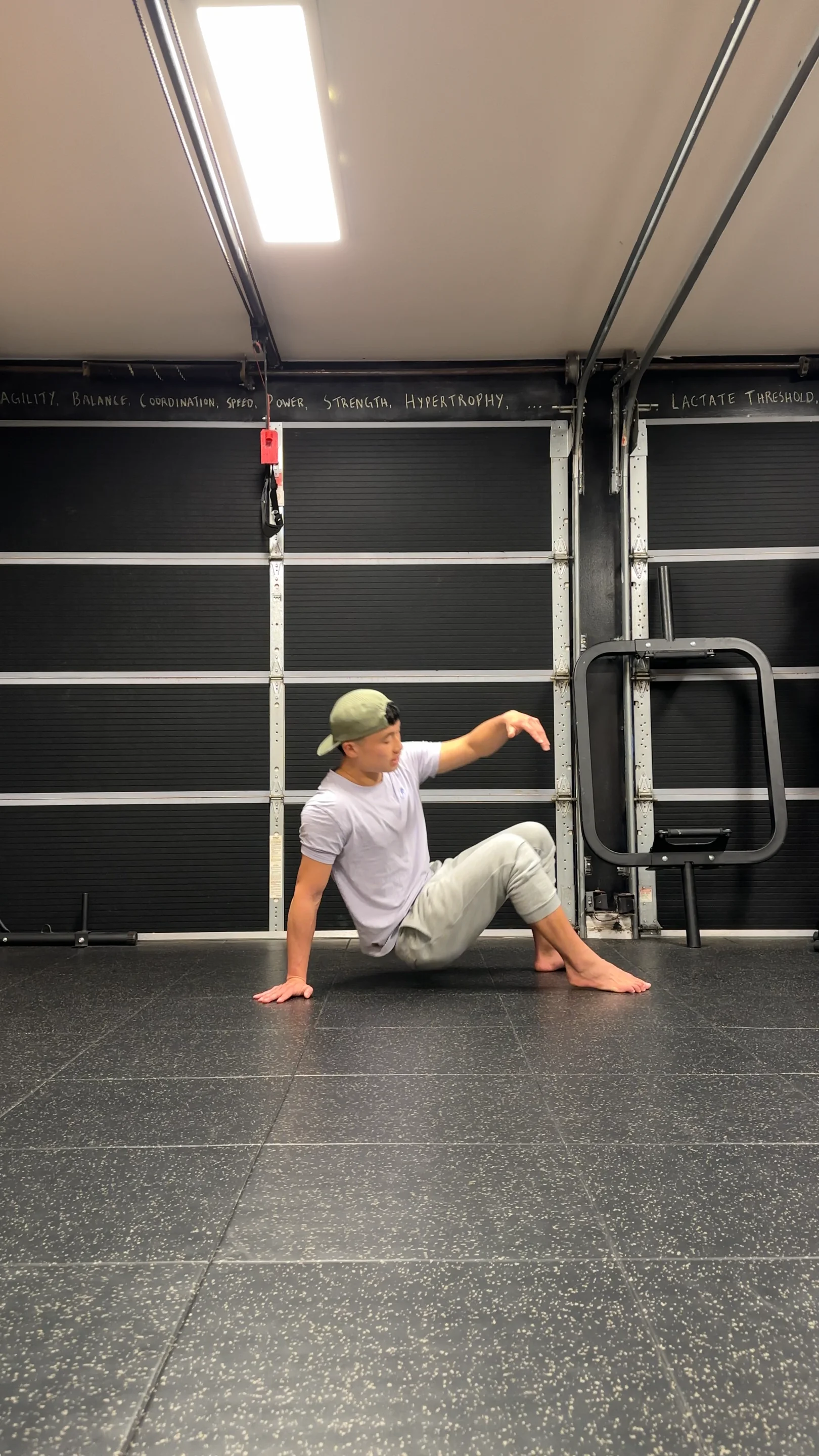 Closed chain shoulder reach