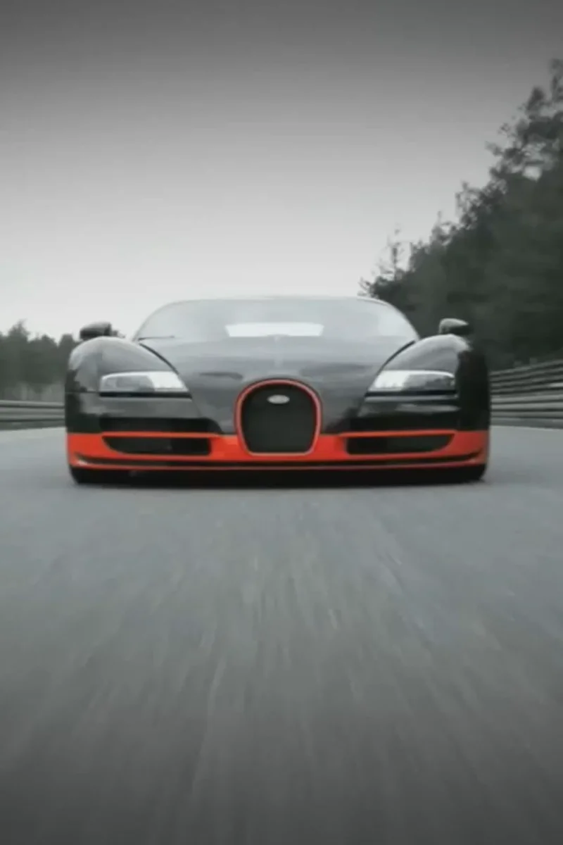 Cars- Motorvision- Bugatti Veyron 16.4. Super vs. Hennessey Venom