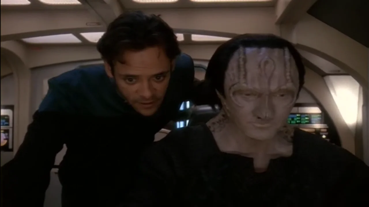 Garak/Bashir (DS9) FV Across the Universe