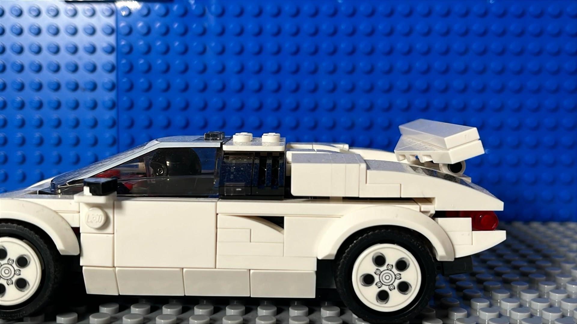 The Lego Master Builder