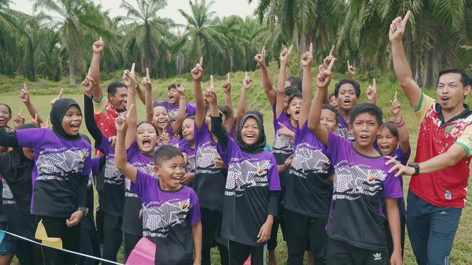 OXY Sending Love & Care to Children 2024