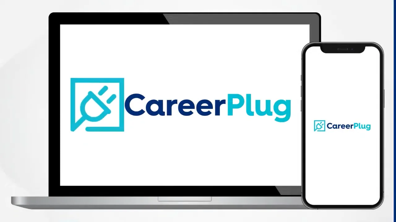 What Does CareerPlug Do？