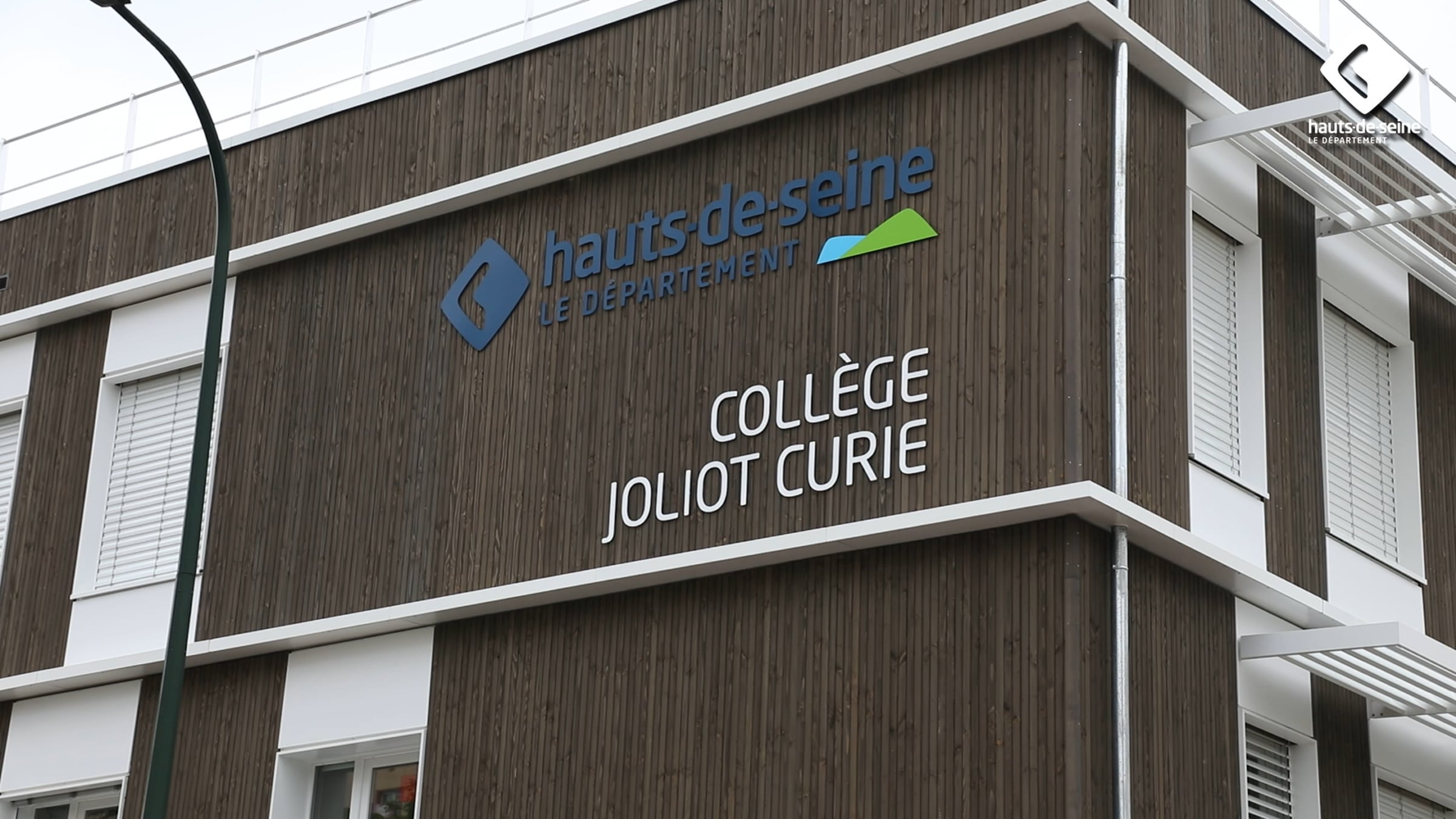 Visite du collège provisoire de Bagneux