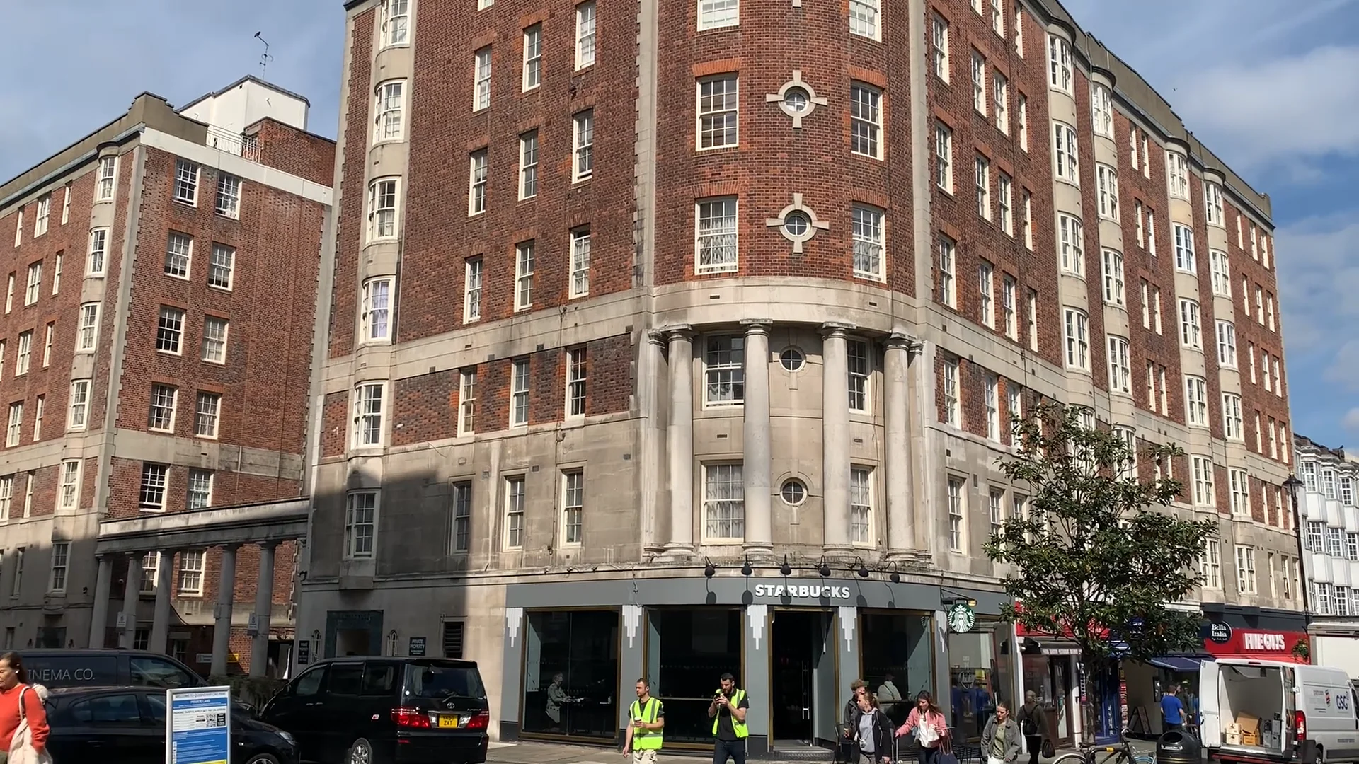 122 Princess Court W2