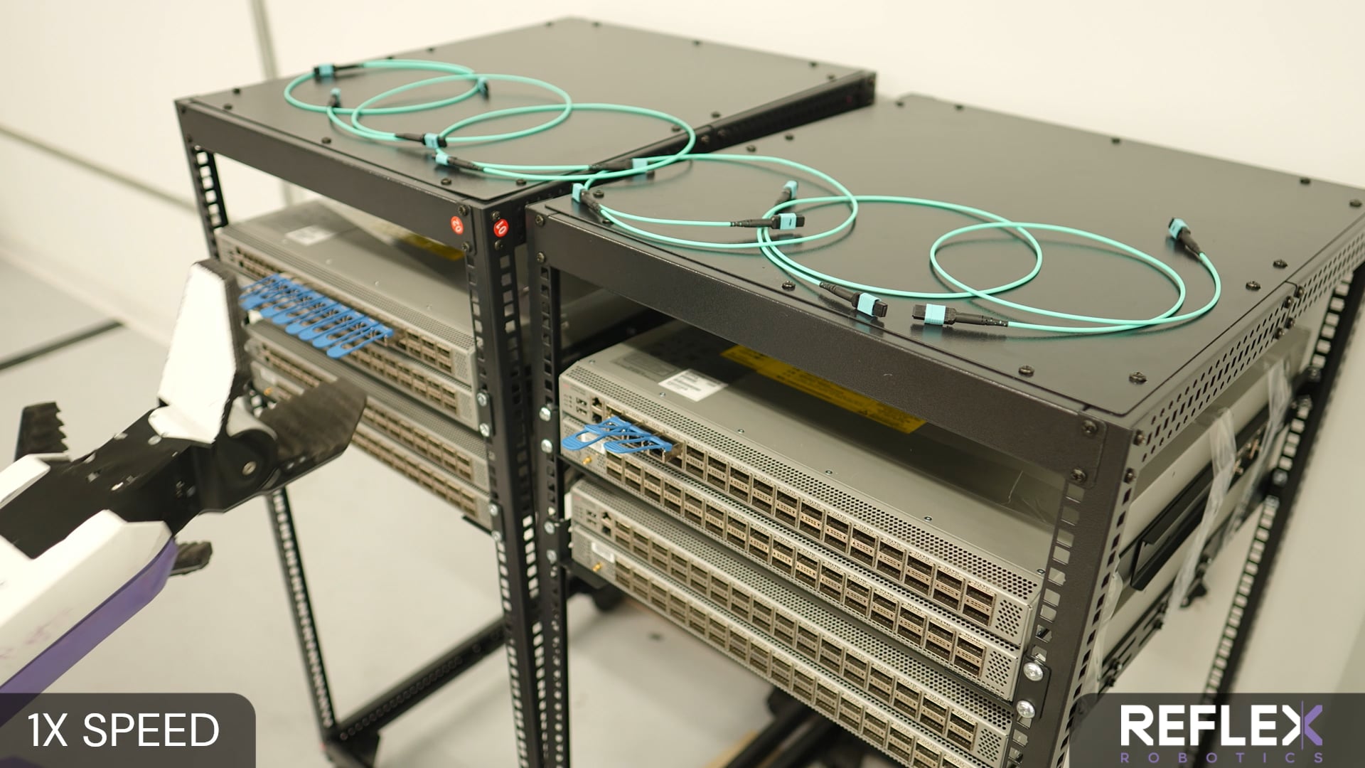 SFP transceiver installation and removal