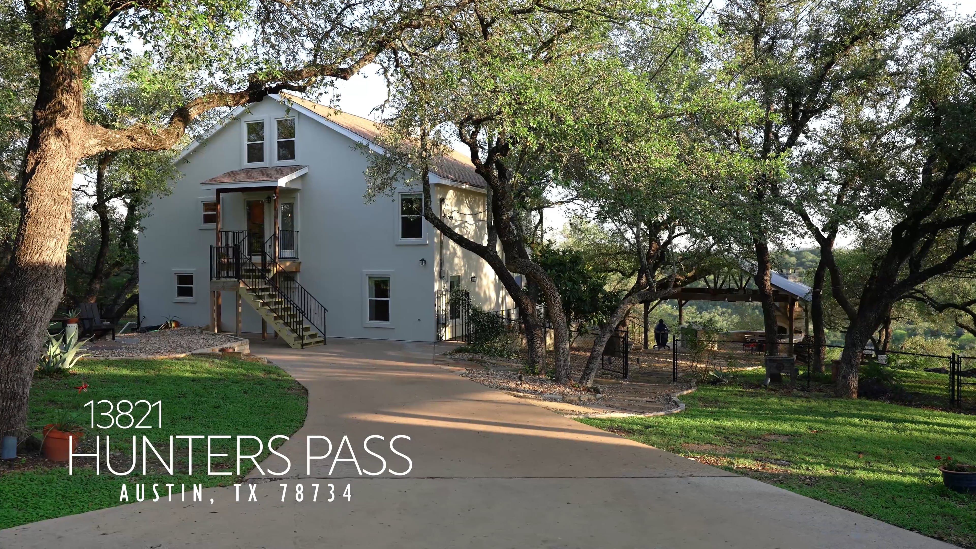 13821 Hunters Pass