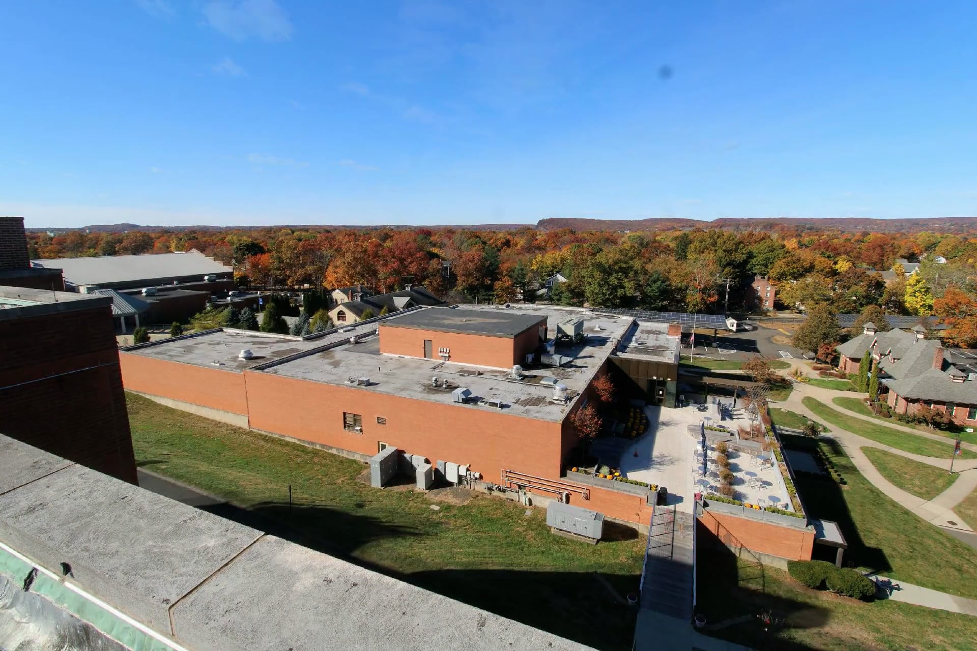 Albertus Magnus College - Hubert Campus Center Roof Renovation