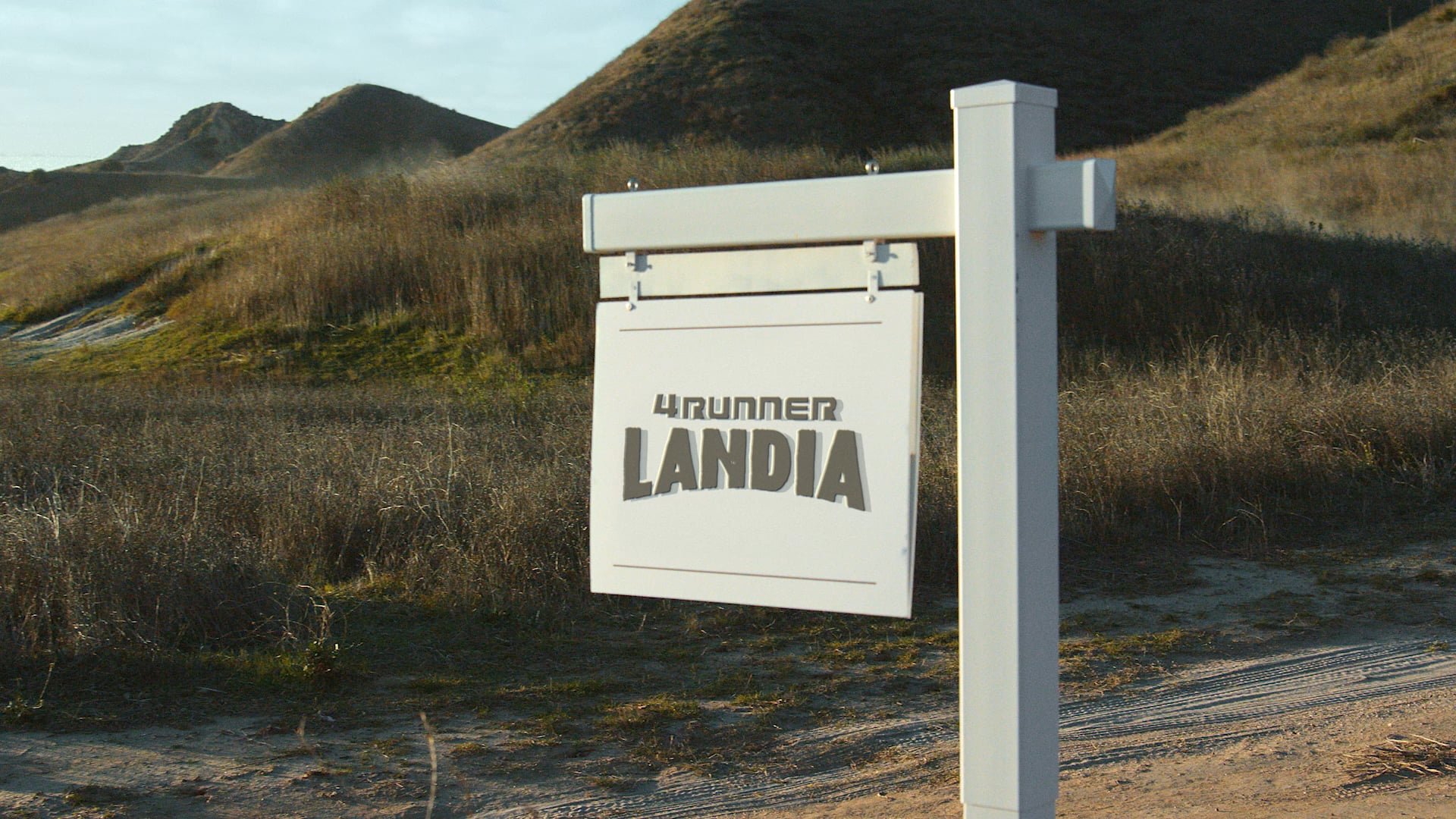 TOYOTA - 4RUNNER LANDIA