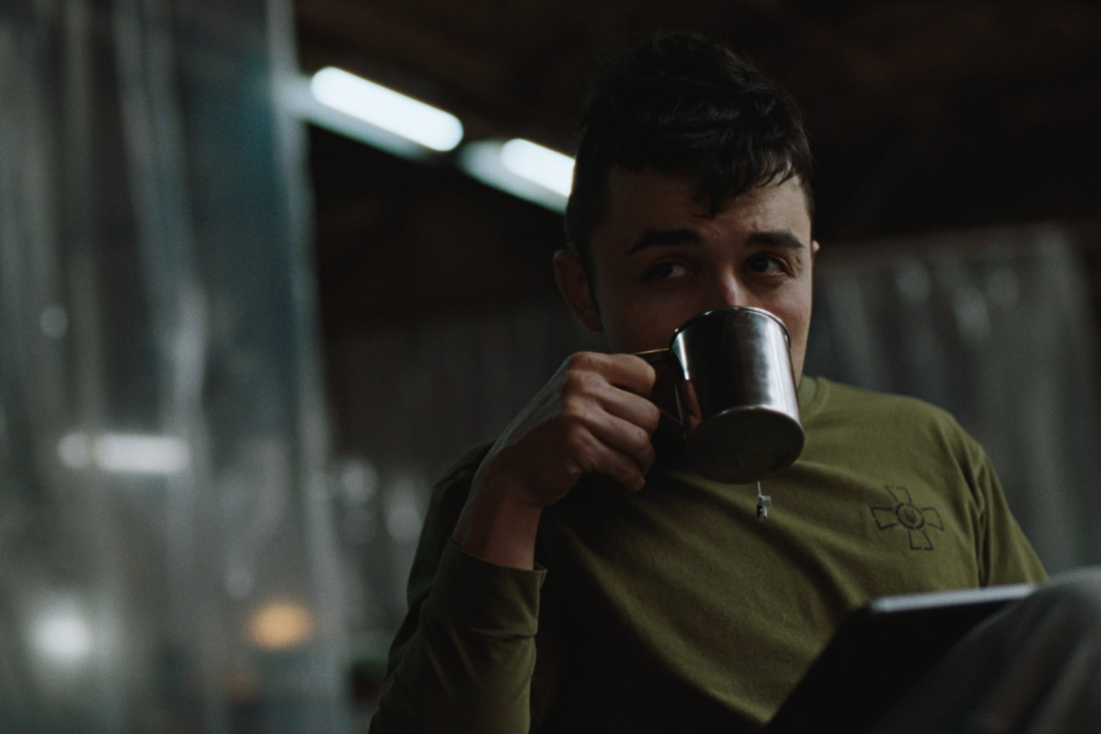 RESERVE+ "ARMIYI POTRIBNI RIZNI LYUDY"