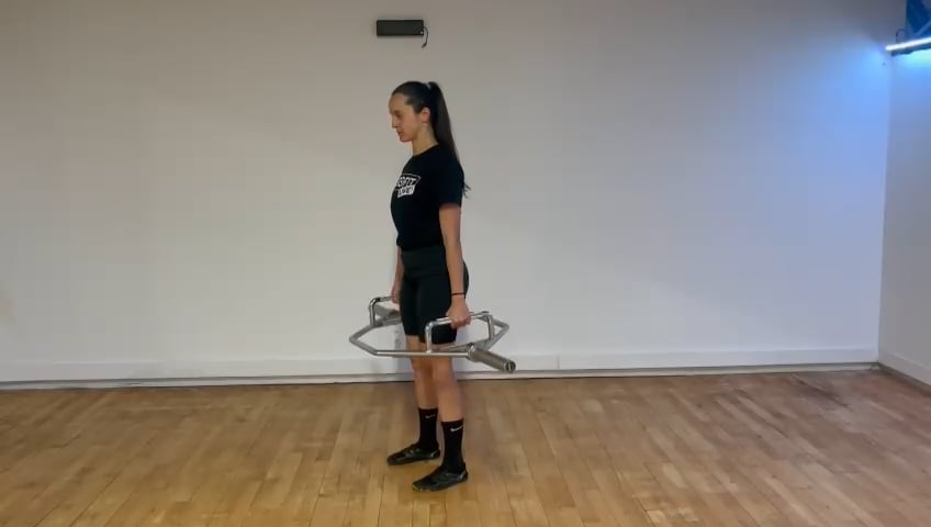 jump squat con barra hexagonal