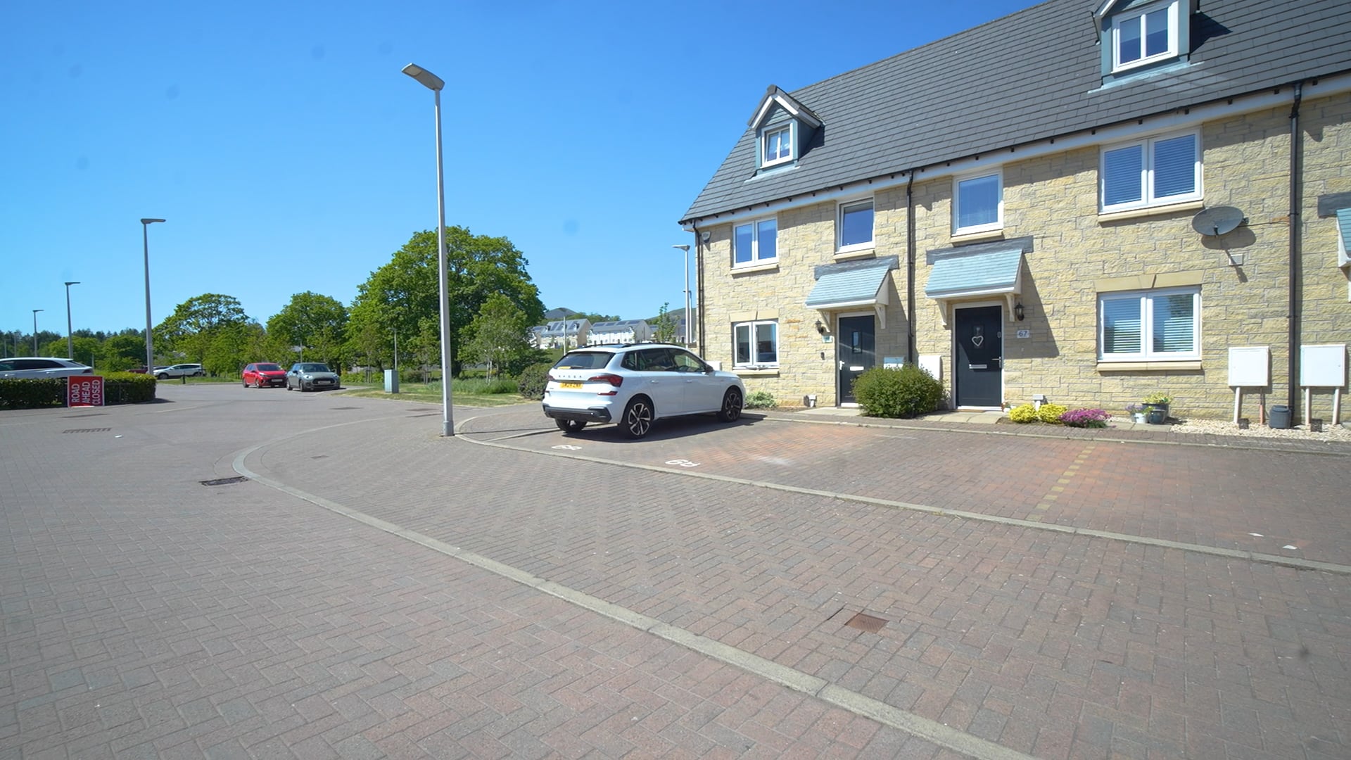 Remax Edinburgh, 68 Foster Road