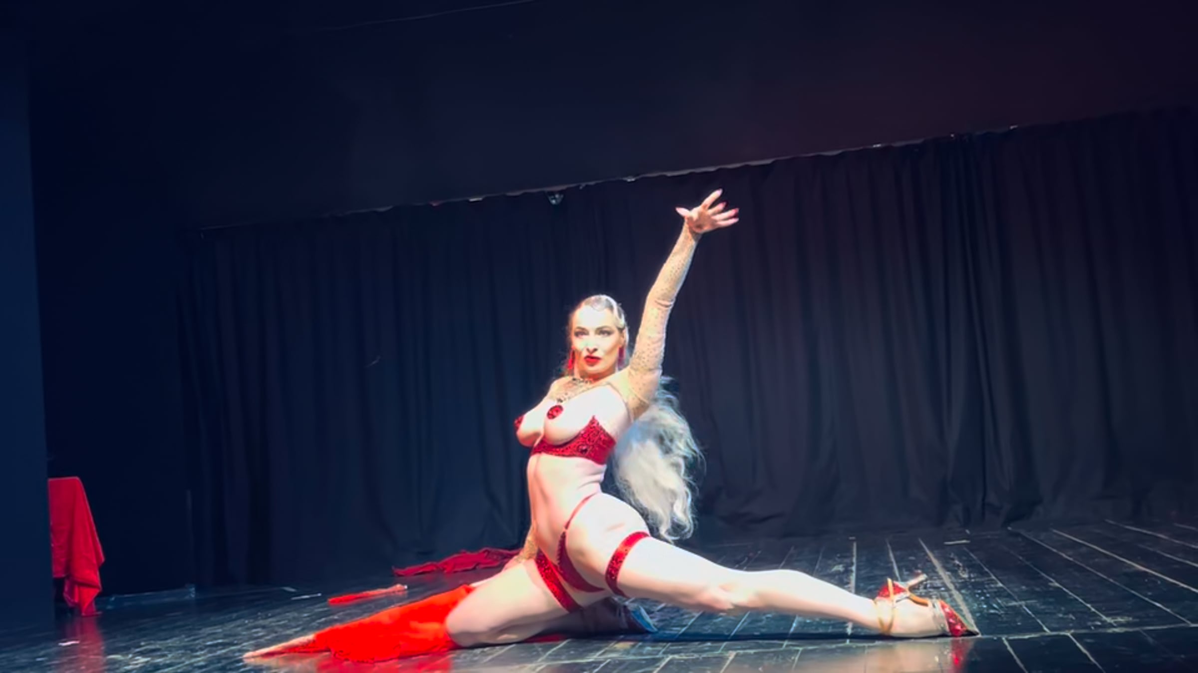 Linde Von Schwärze Burlesque Show / Headliner @Chez Nous Burlesque Festival 2025