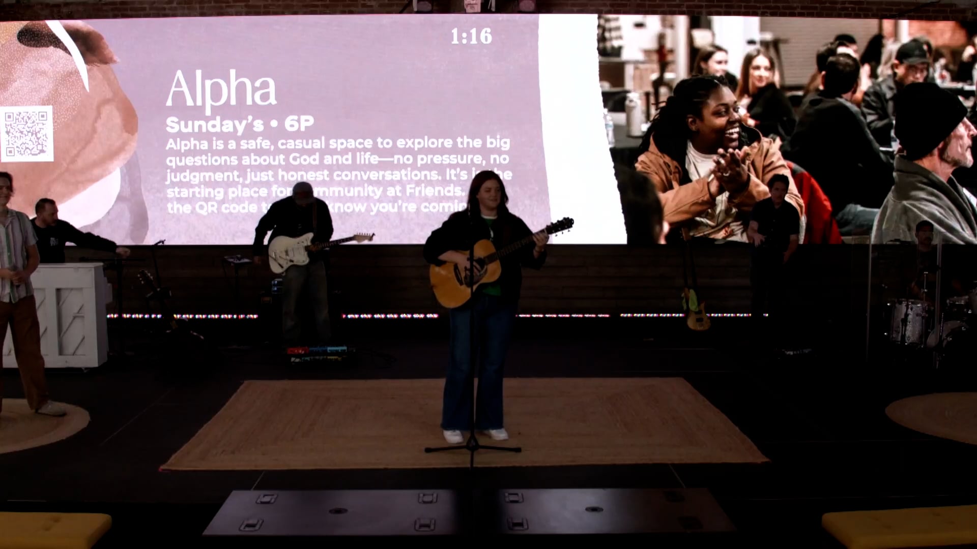 Friends Orange Live Stream