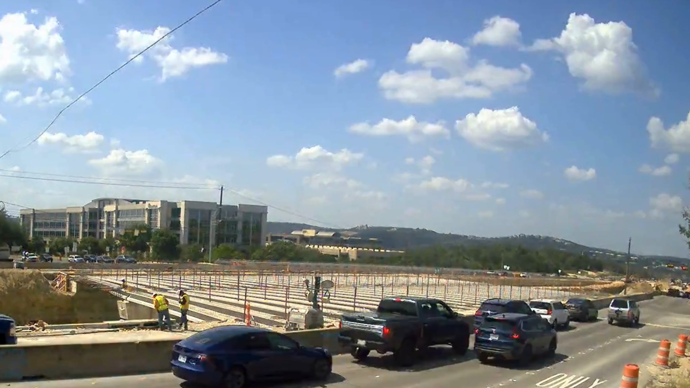 Loop 360 @ Westlake Dr. Beam Installation Time Lapse - June 2025