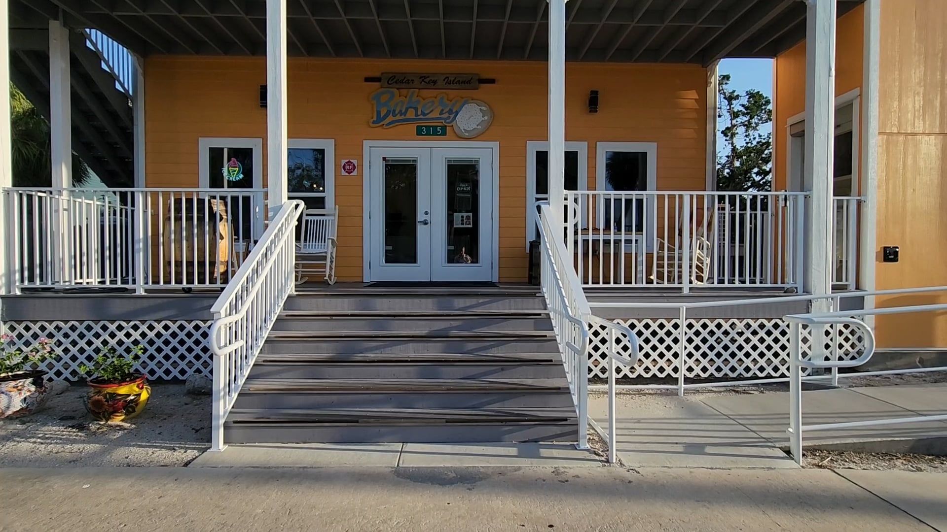 Cedar Key Island Bakery