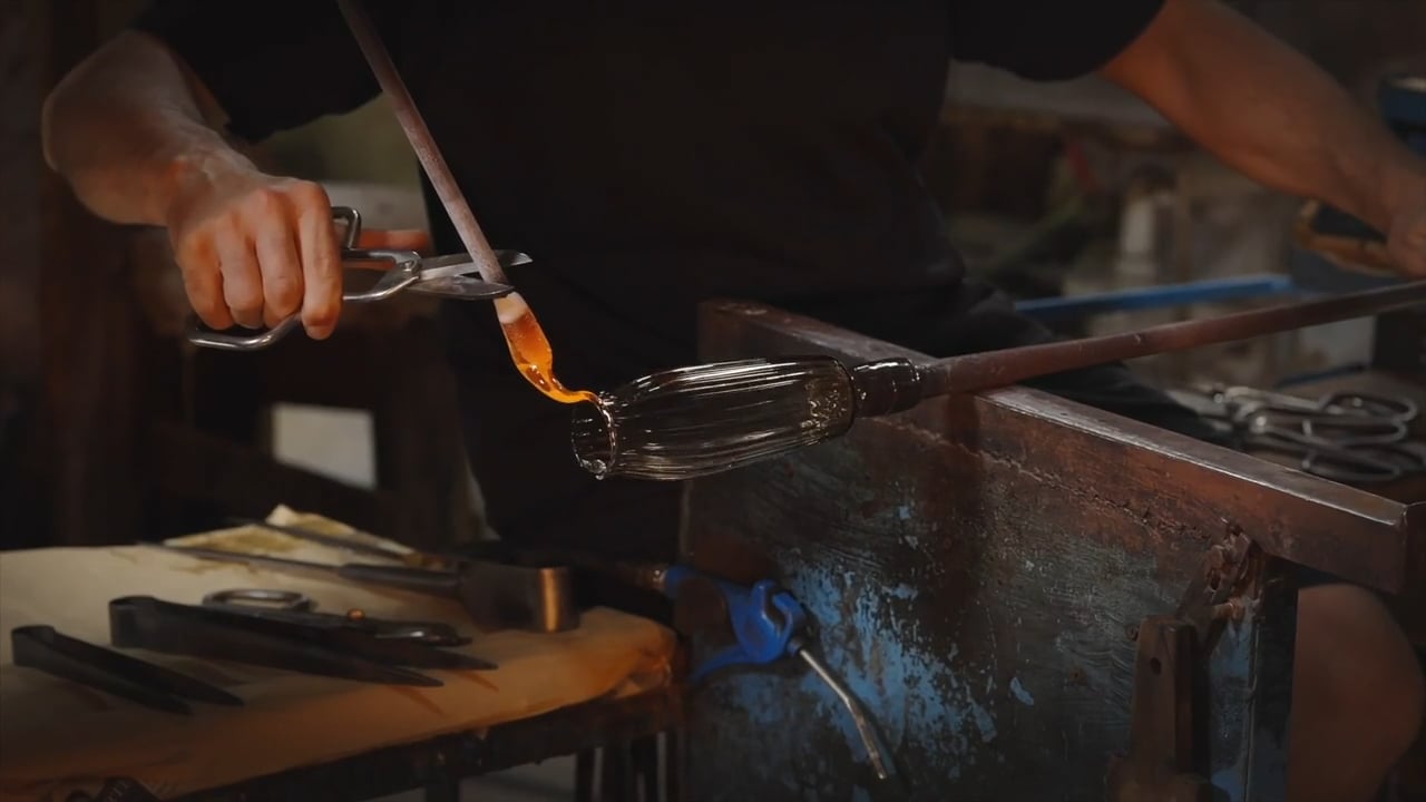 Murano Glass Chandelier CELLINI - Crafting Venetian Lighting Masterpiece