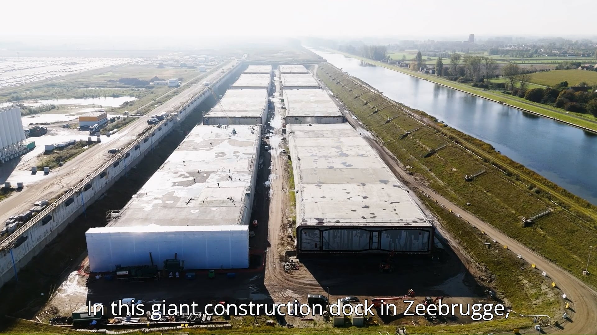 Transporting & sinking the elements of the Scheldt Tunnel (Antwerp, BE)