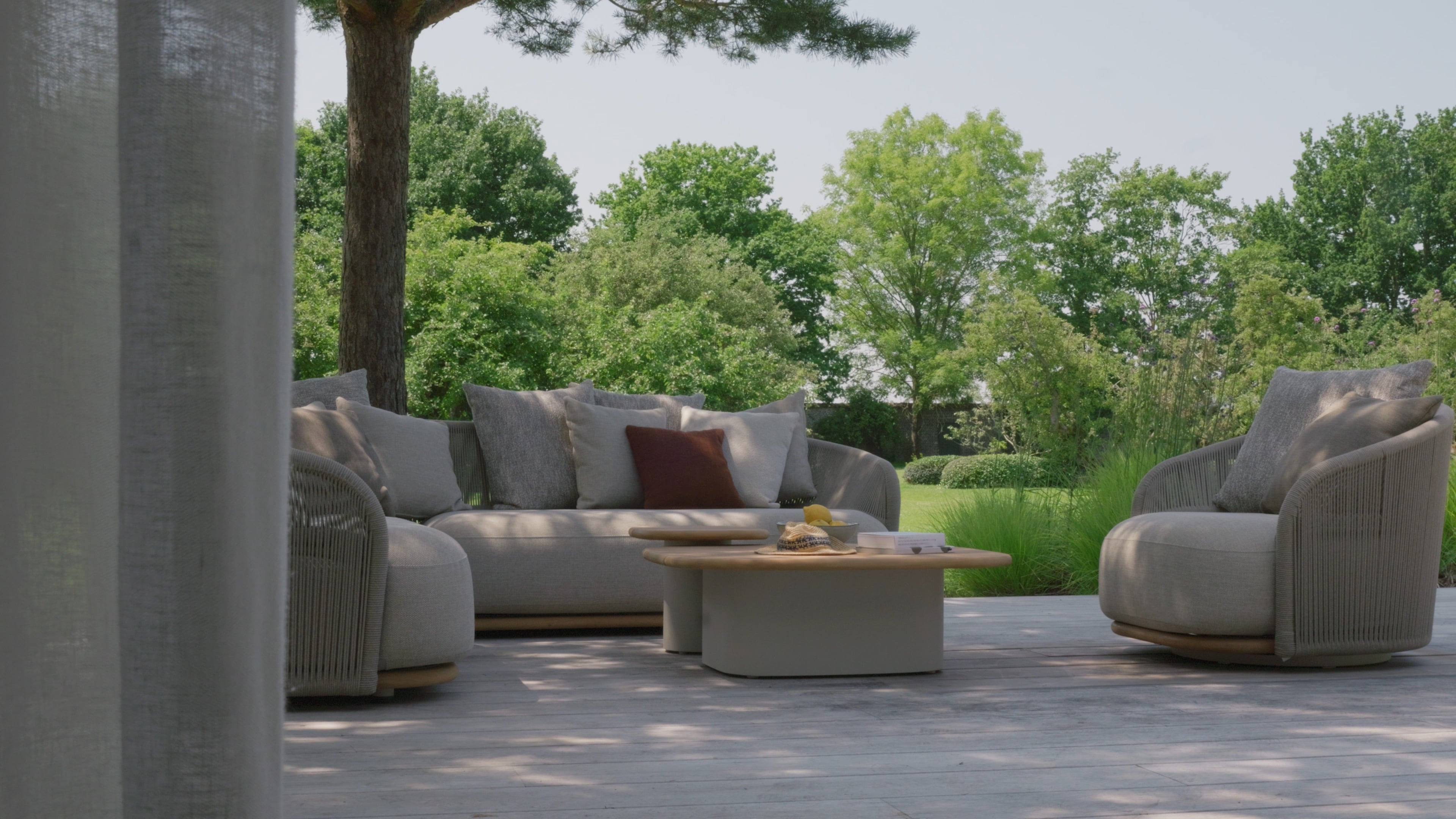 pebl outdoor furniture_wave